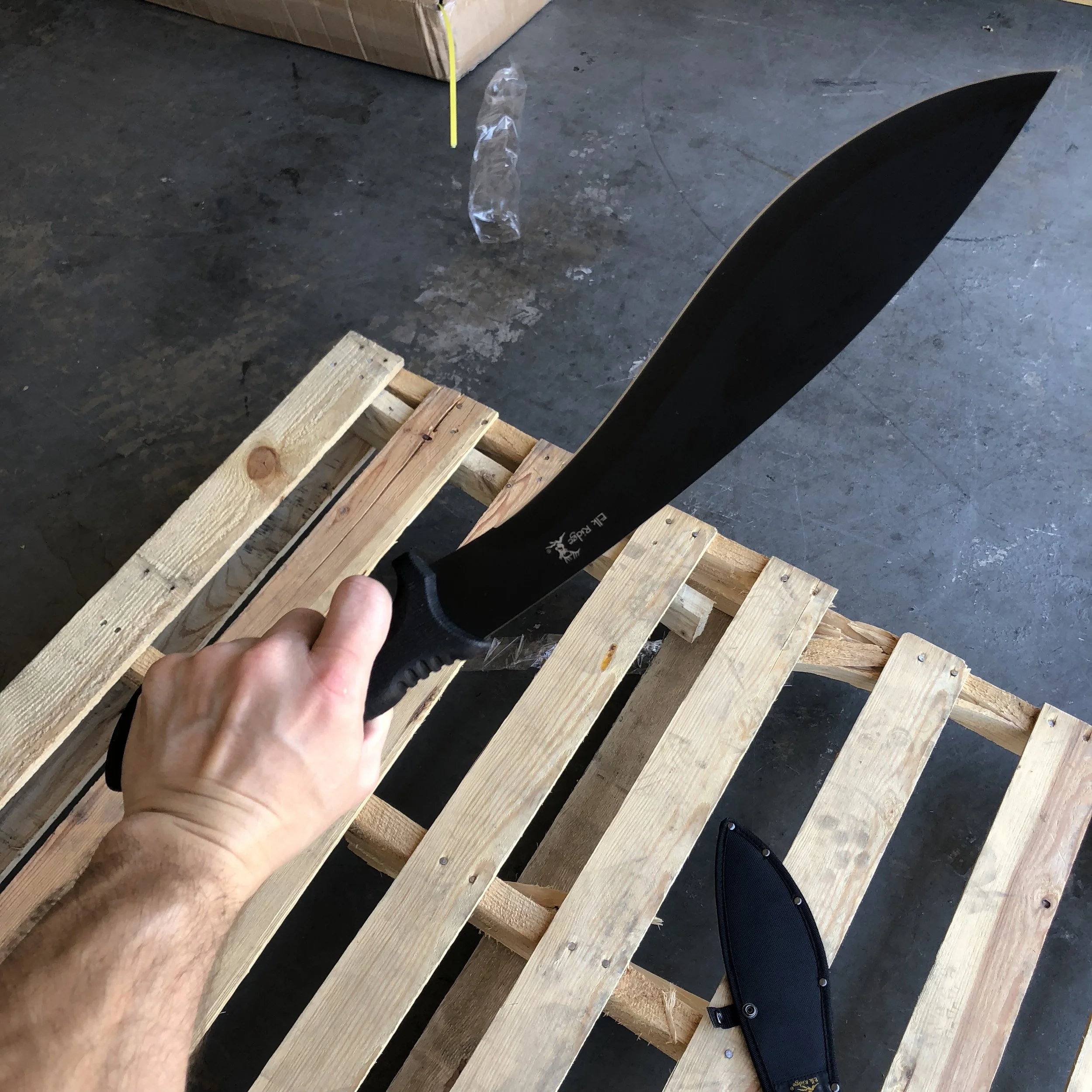 Machete Kukri Elk Ridge Con Filo Para Uso Rudo 523B — Armaduras Medievales
