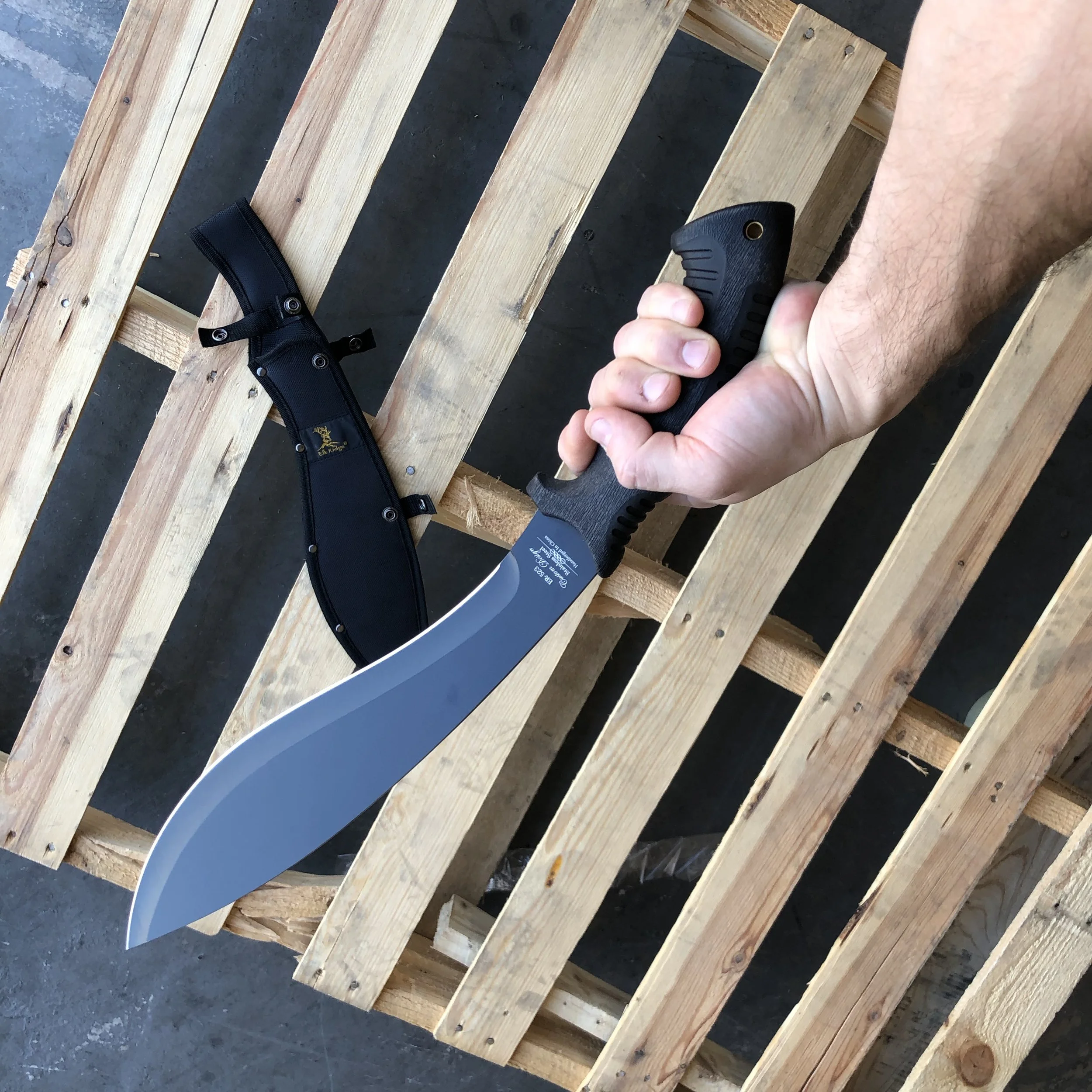 Machete Kukri Elk Ridge Con Filo Para Uso Rudo 523B — Armaduras Medievales