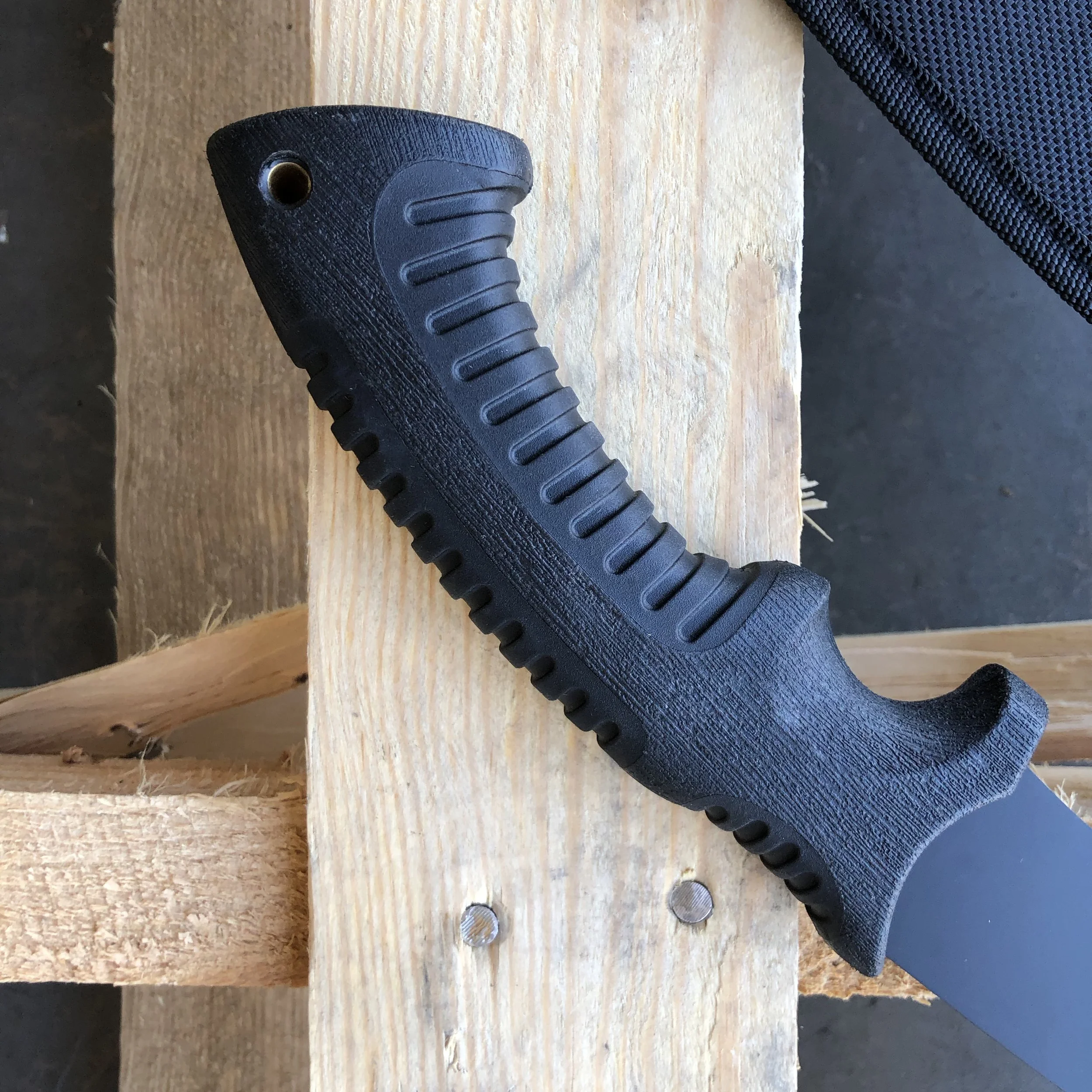 Machete Kukri Elk Ridge Con Filo Para Uso Rudo 523B — Armaduras Medievales