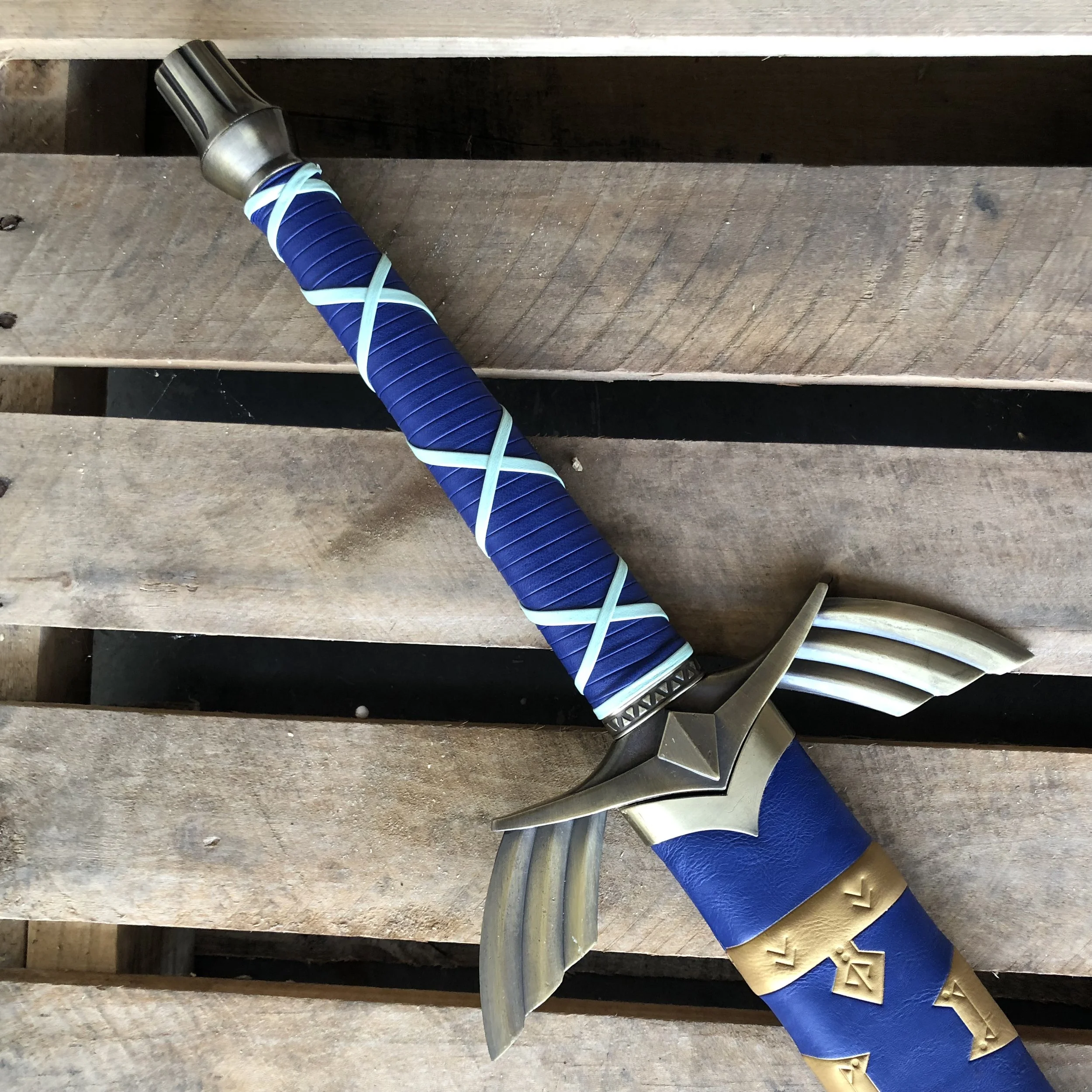 Halo Energy Sword Master Chief de Foam (3 colores) — Armaduras Medievales