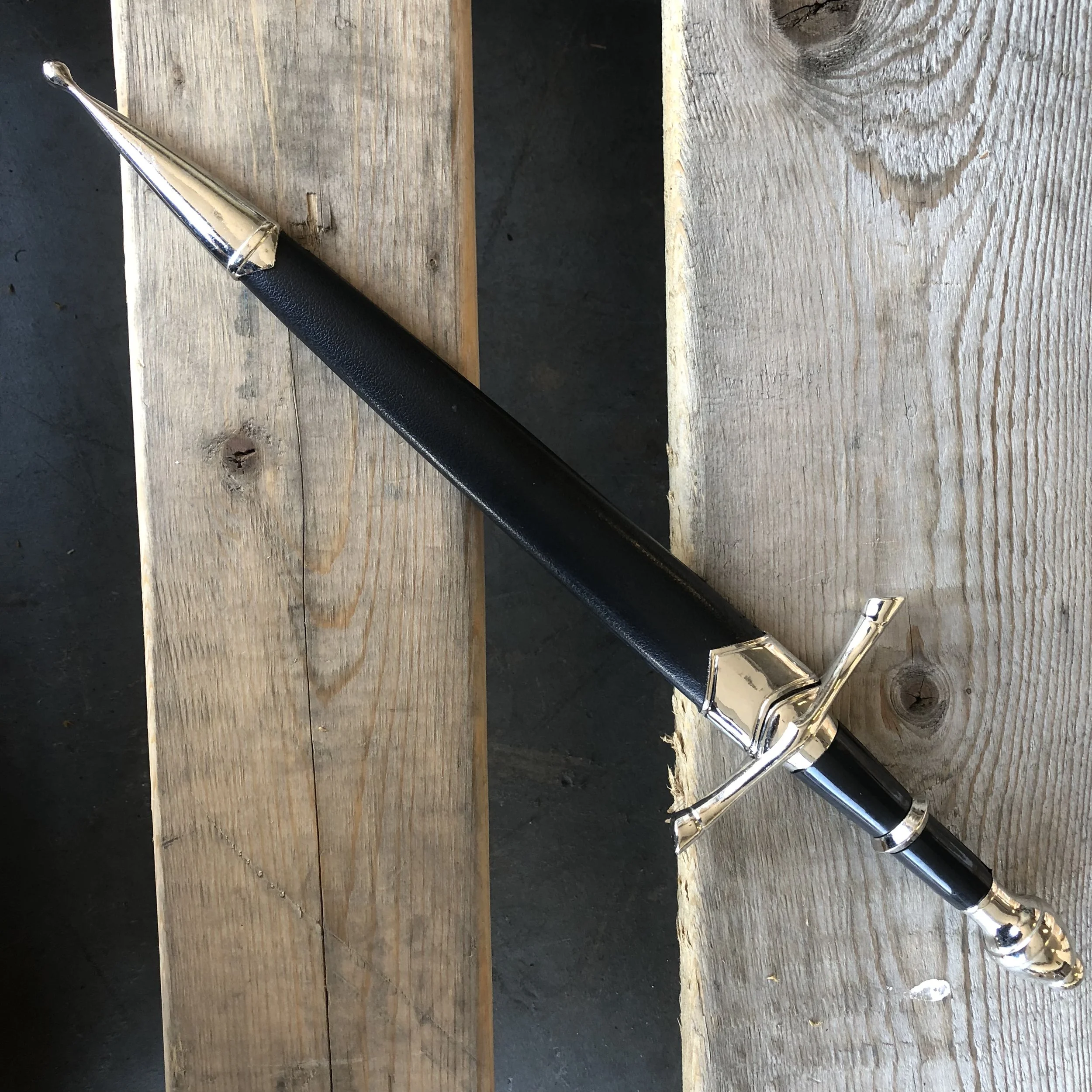 Daga Medieval de Aragorn (The Lord of the Rings) — Armaduras Medievales