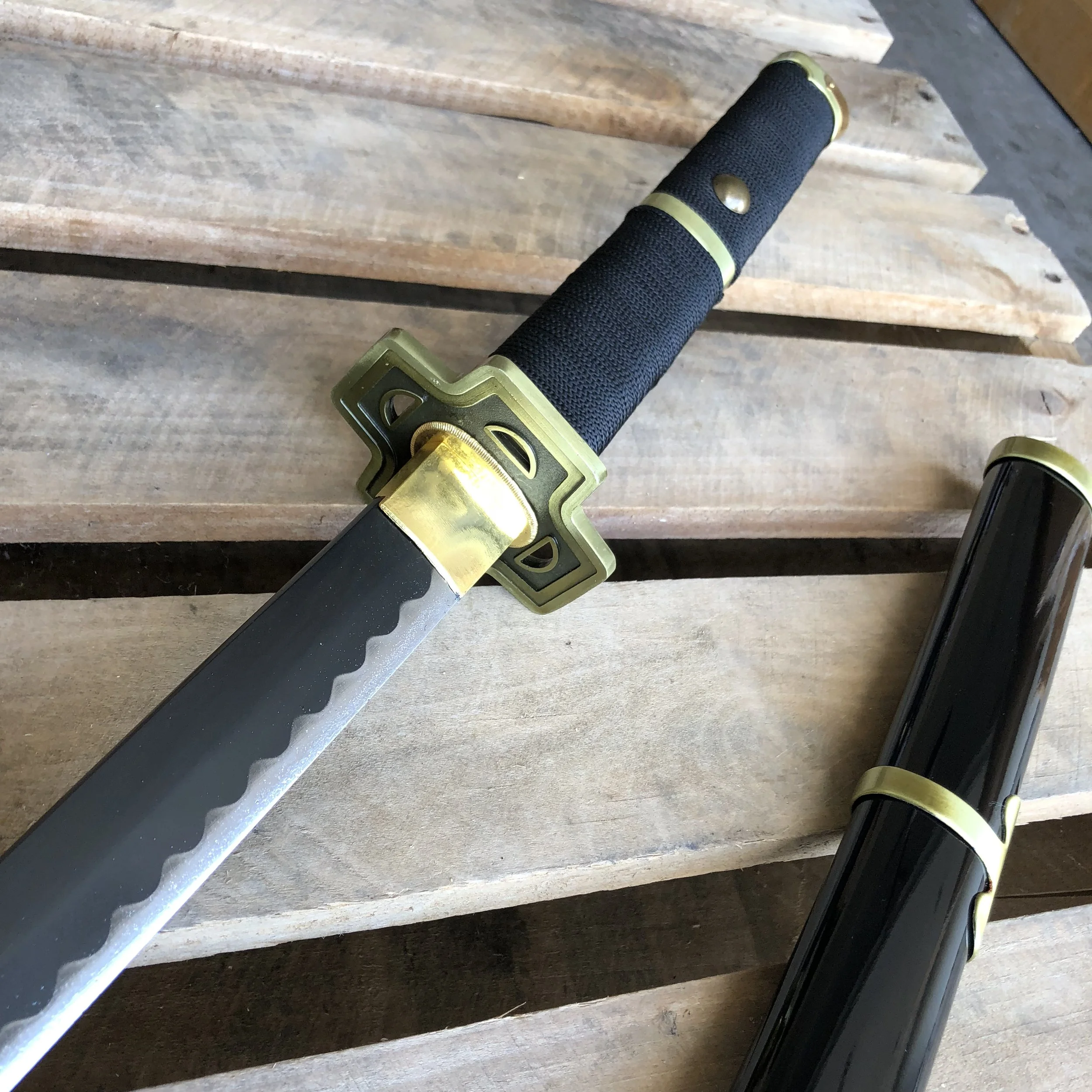 Katana One Piece Roronoa Zoro Meitou Yubashiri Filo Maximo — Armaduras ...