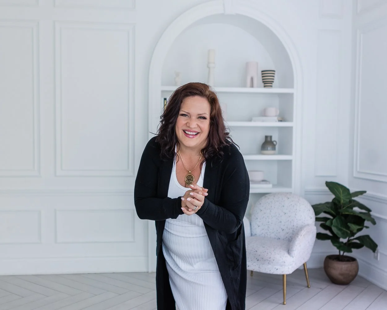 5 favourite Personal Brand Poses — Margot Daley Photography | Personal ...