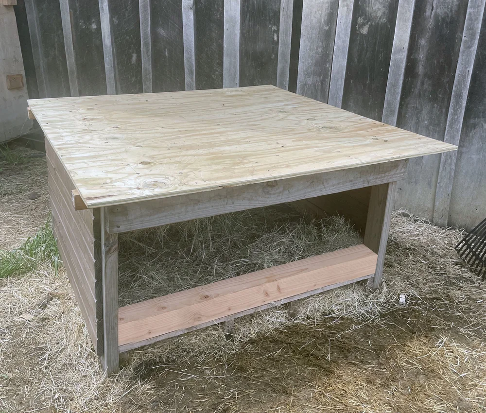 Our Free Pallet Goat Hay Feeder — Salt Ranch