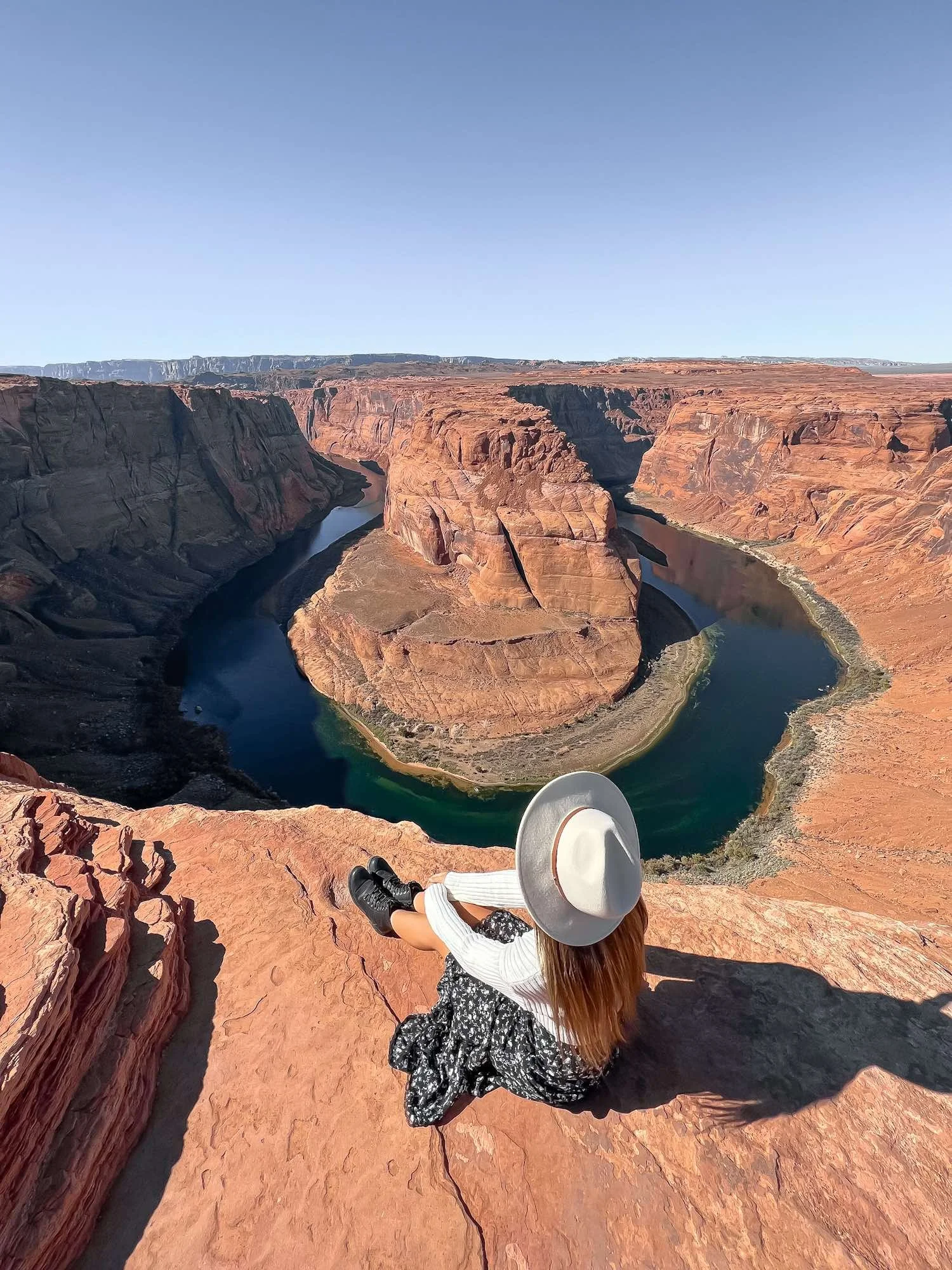 What to Wear to The Grand Canyon (Outfit Ideas for Women to Copy)