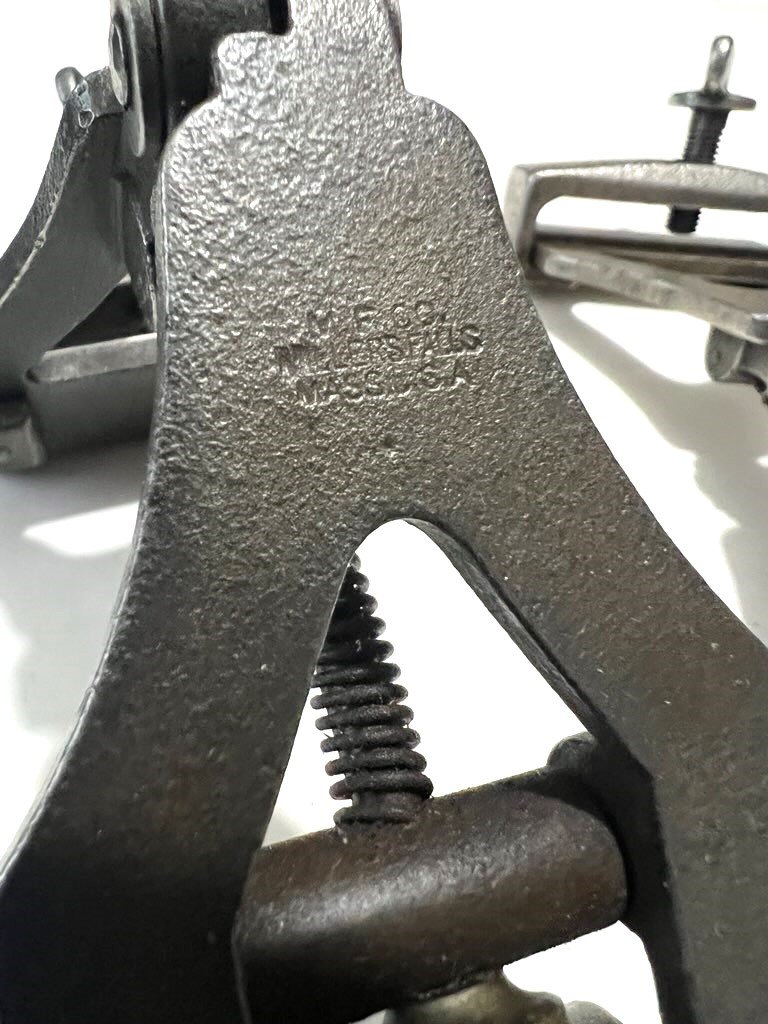 The No. 569 chisel grinder and the No. 240 sharpening jig. The ...