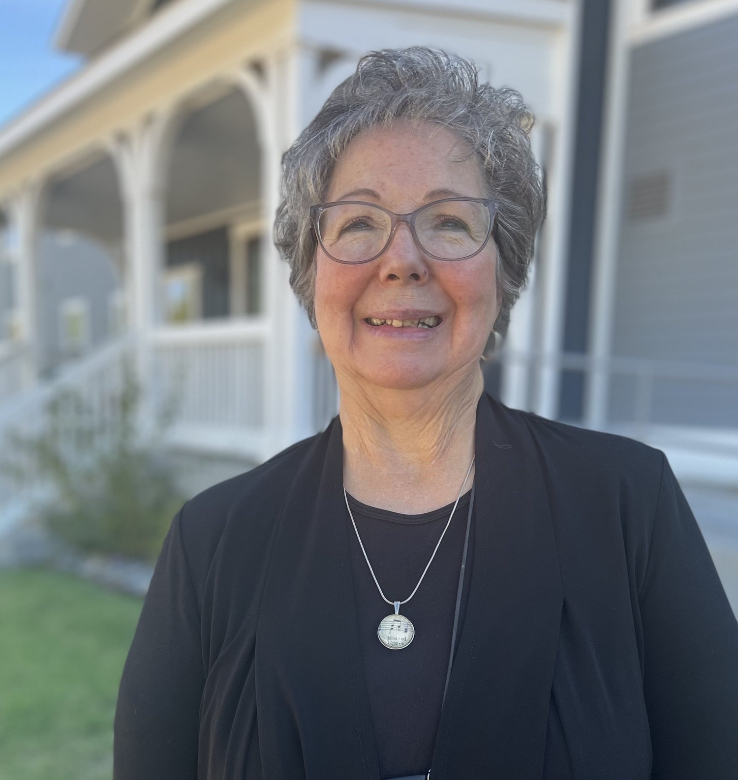 Meet the Team — Lindsey House
