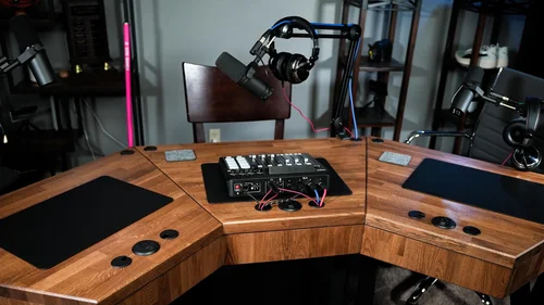 Podcast Tables Shop