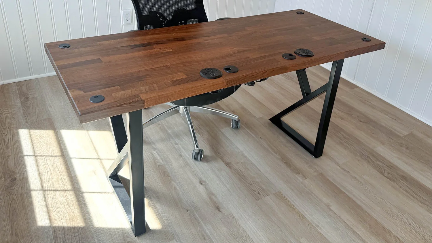 Podcast Table Styles & Prices | Enhance Your Podcast Studio Today ...