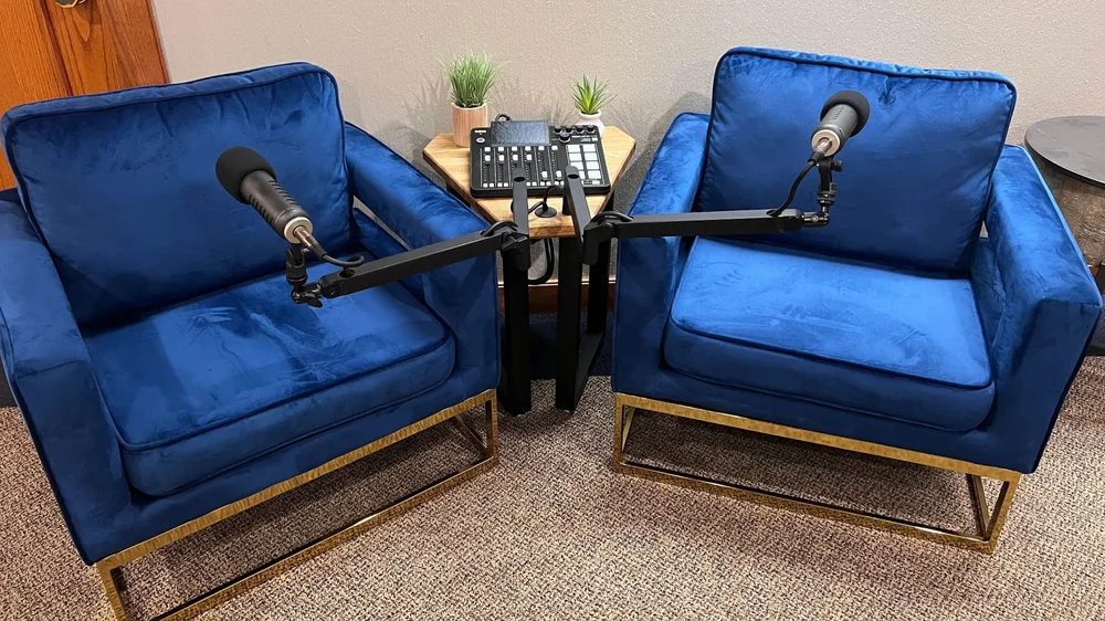 Podcast Tables Shop | Audio Podcast & Vodcast Desks, Tables