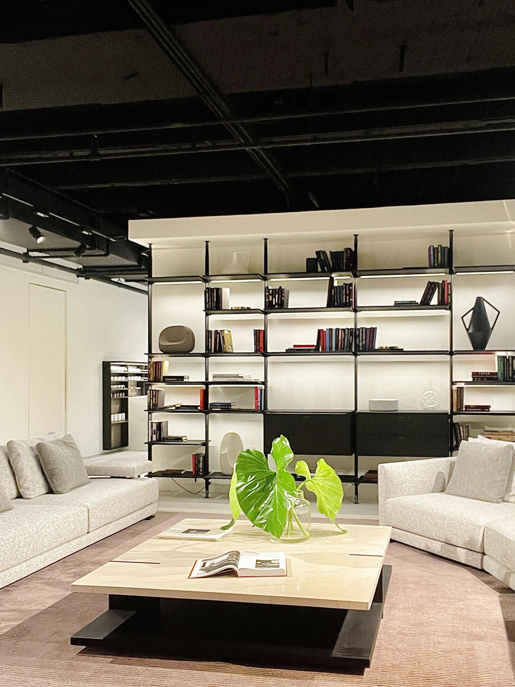 POLIFORM SHOWROOM — BROMLEY CALDARI ARCHITECTS