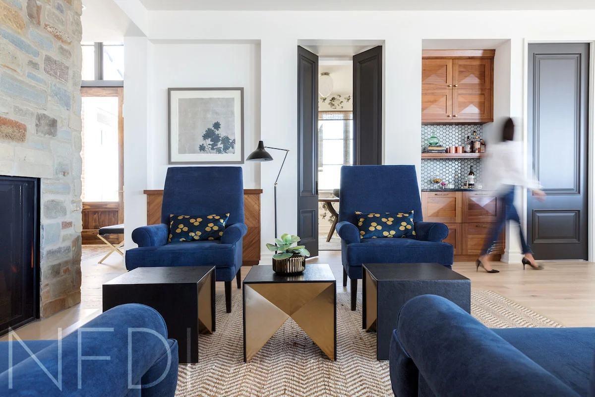 Nyla Free Designs Inc. - PROJECT REVEAL: Country House Sitting Room