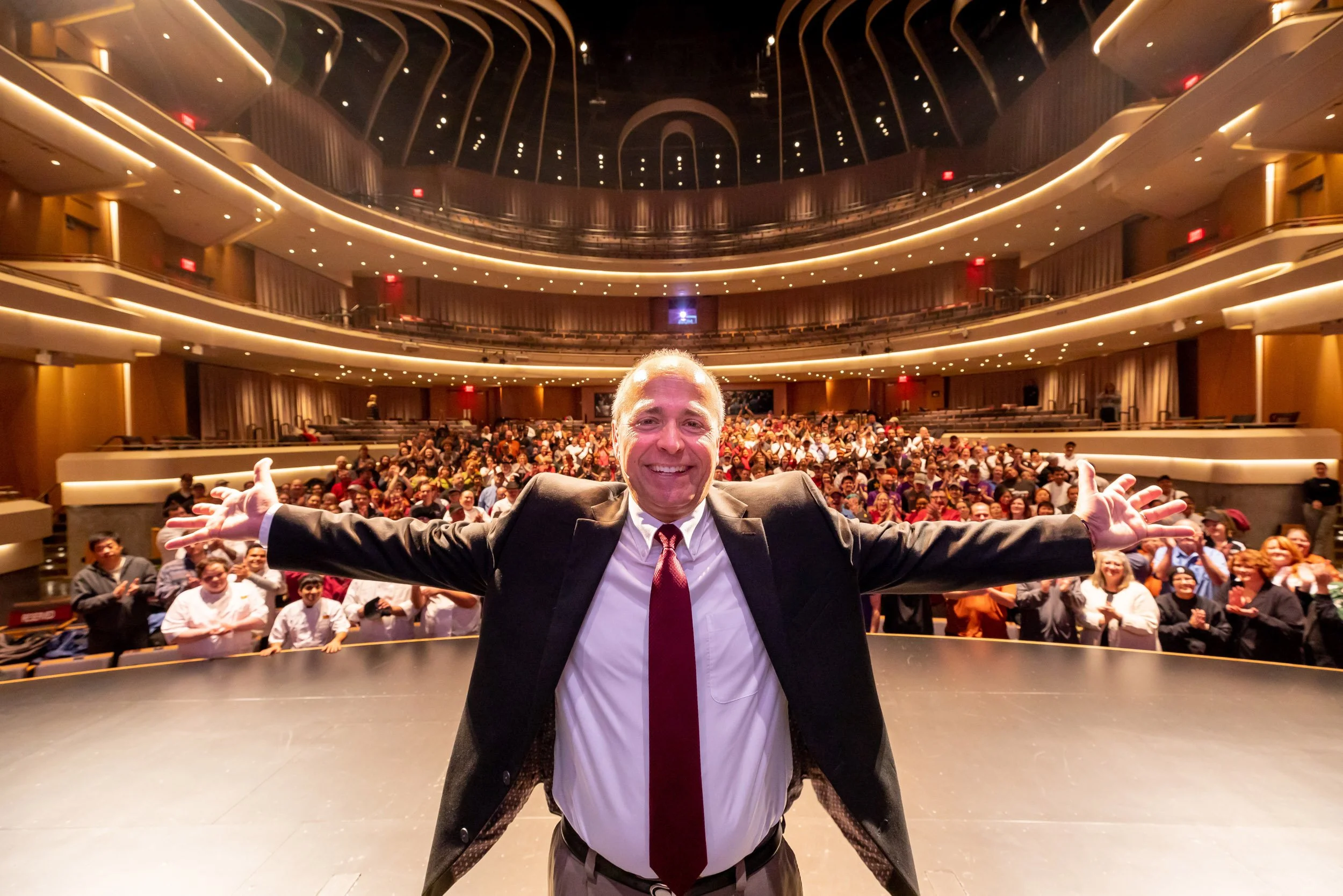 Book Jones Today! — Jones Loflin - Keynote Speaker, Author, & Coach