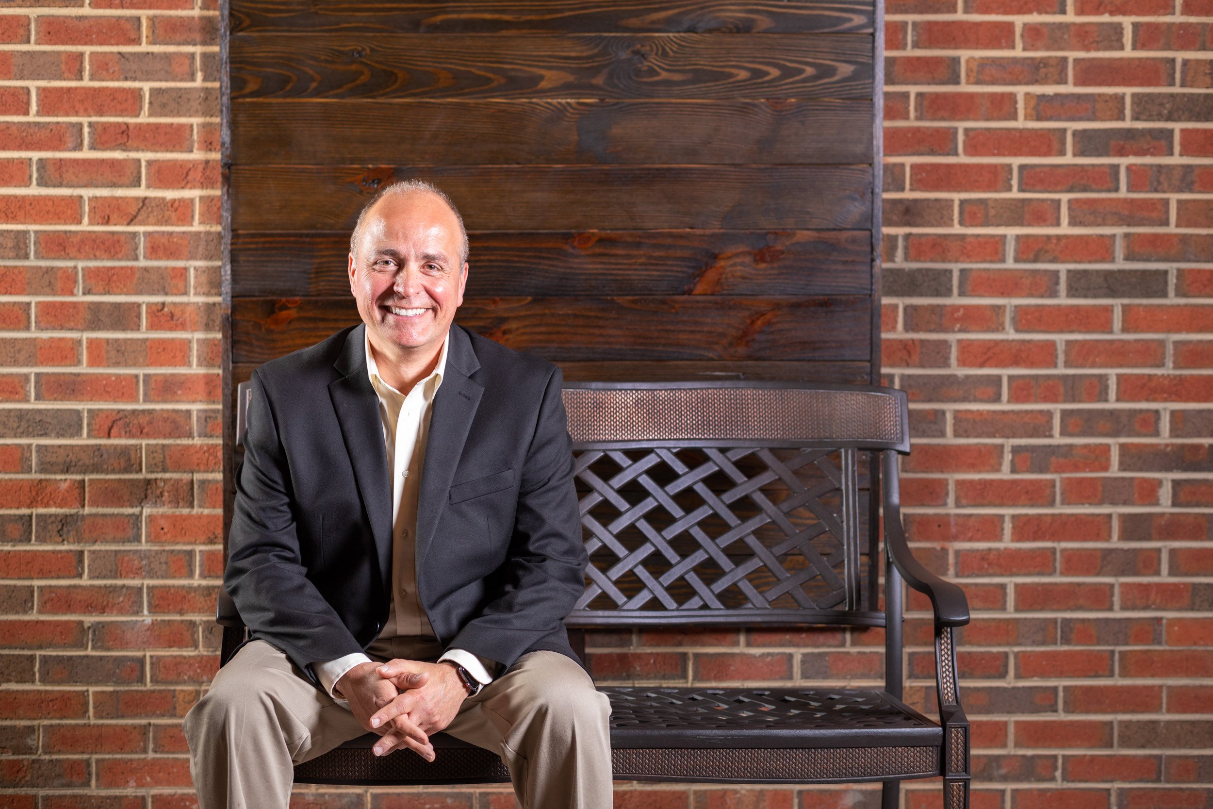 About Jones — Jones Loflin - Keynote Speaker, Author, & Coach