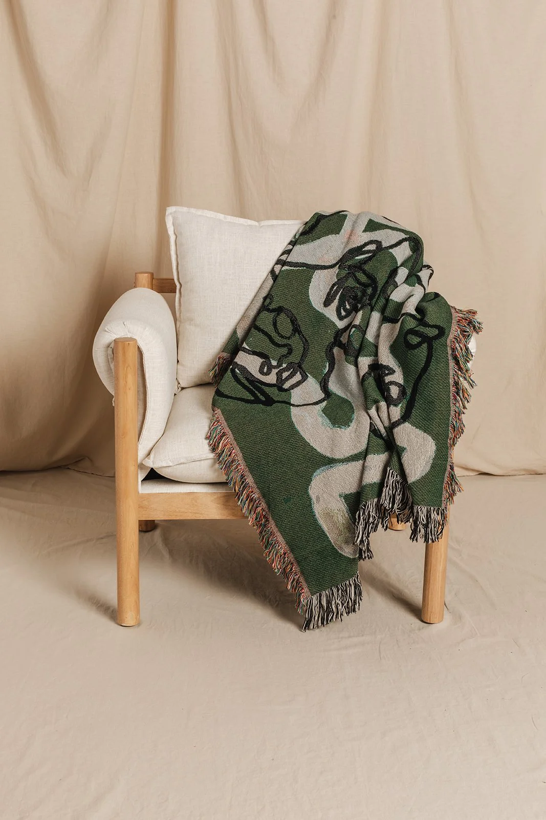 BLACKRAINBOW THROW — PAR KER made
