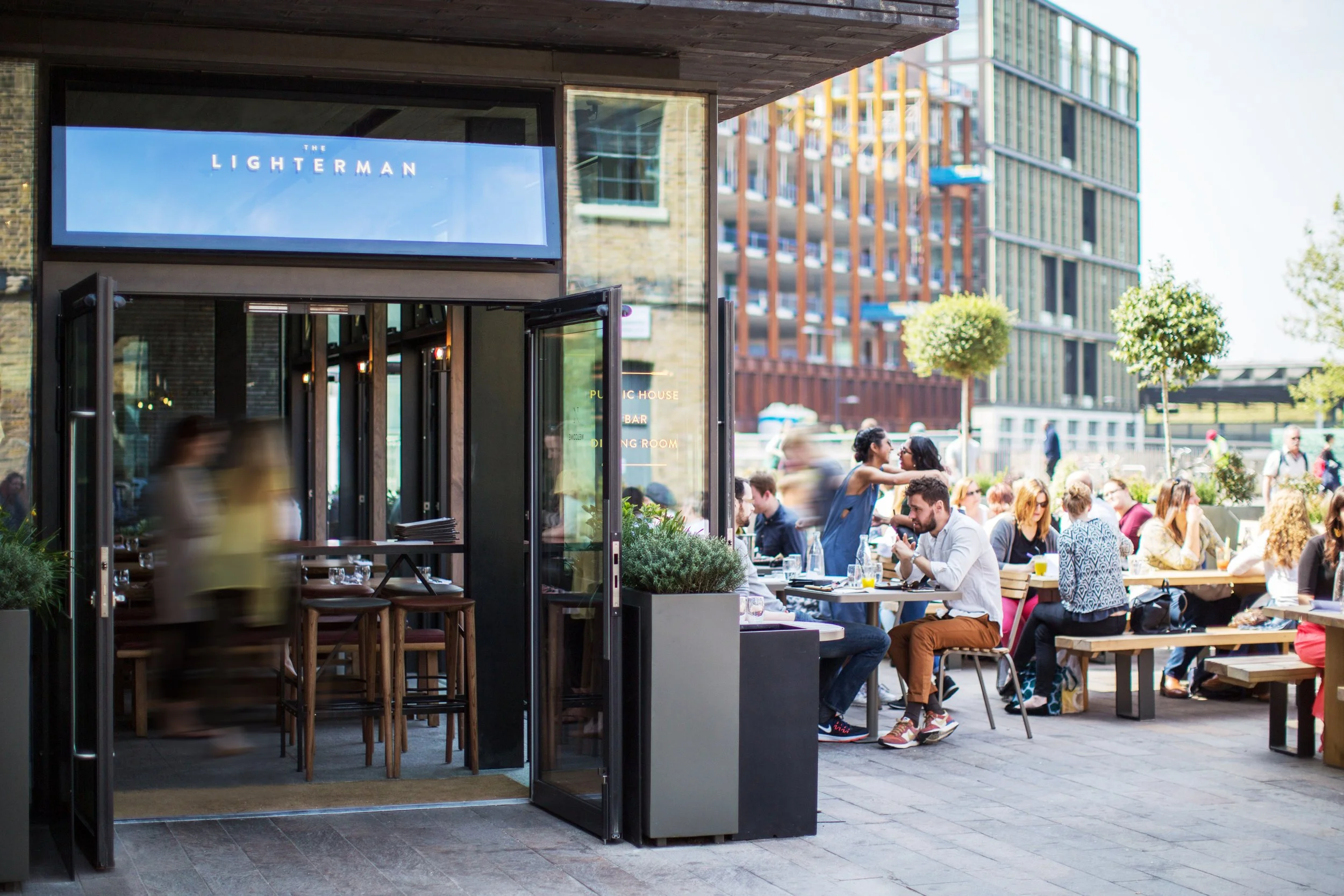 Pub & Restaurant, King's Cross - The Lighterman