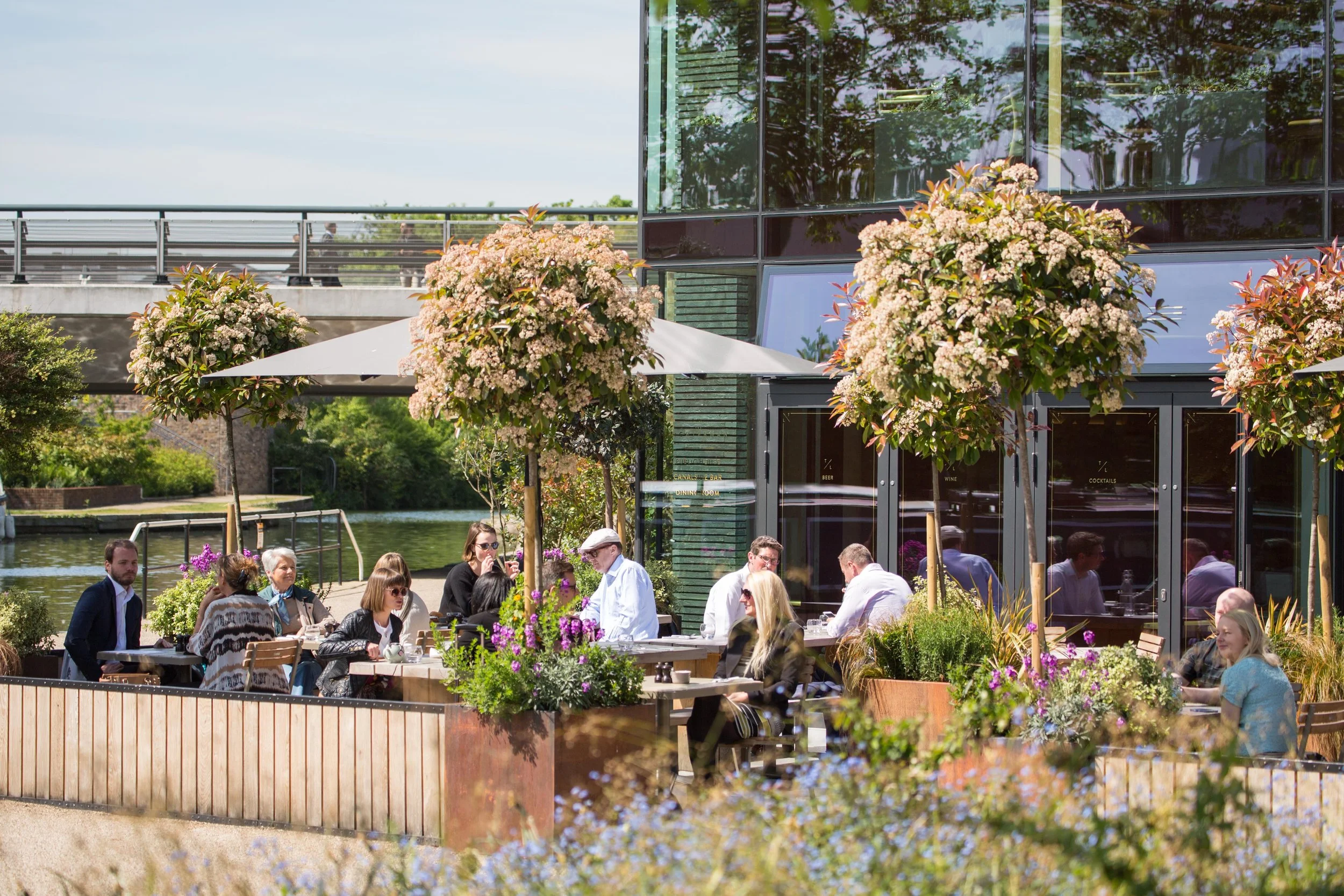 Canal Side Bar, King's Cross - The Lighterman — The Lighterman King's Cross