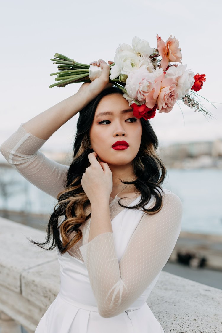 Modern minimal — MONA