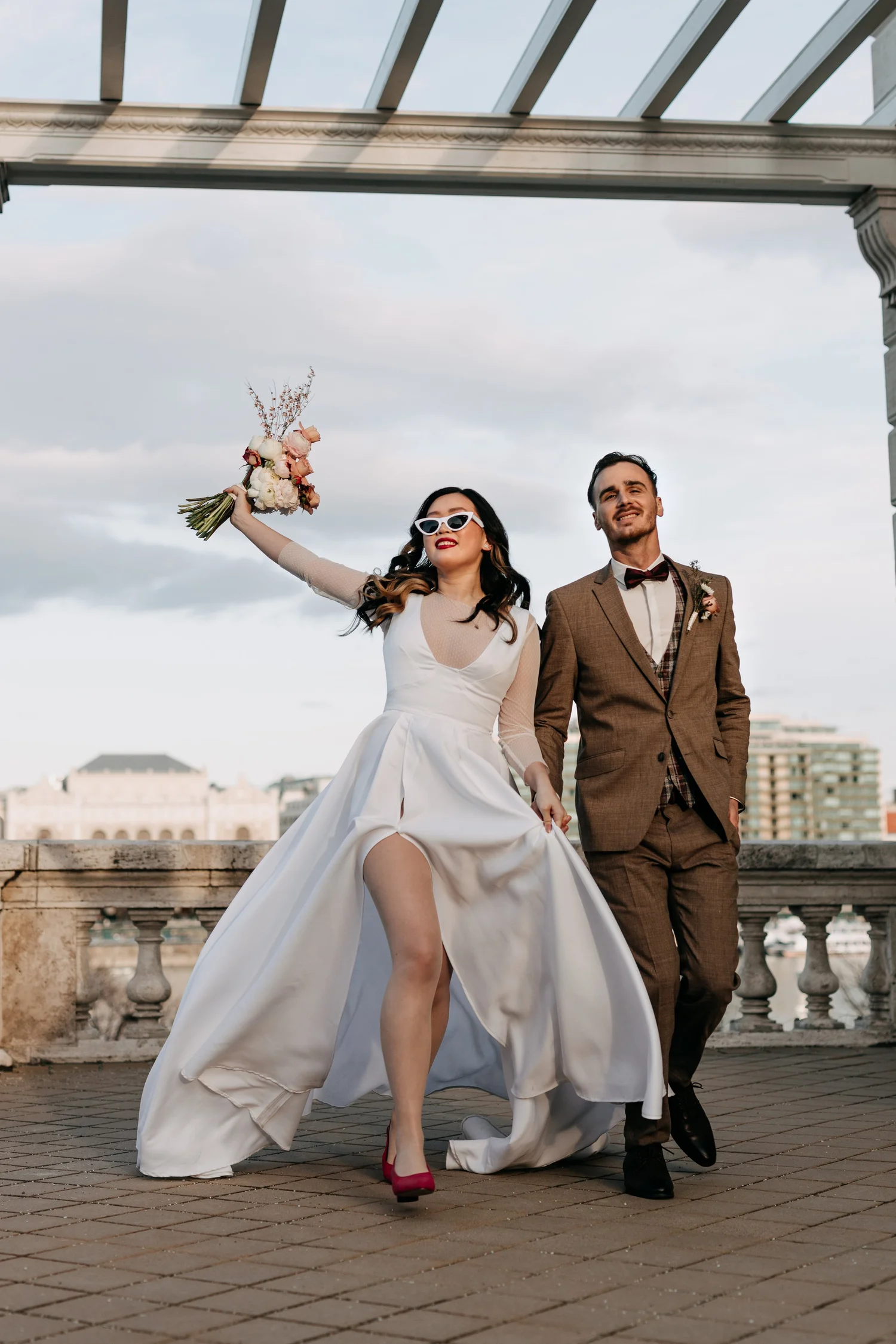 Modern minimal — MONA