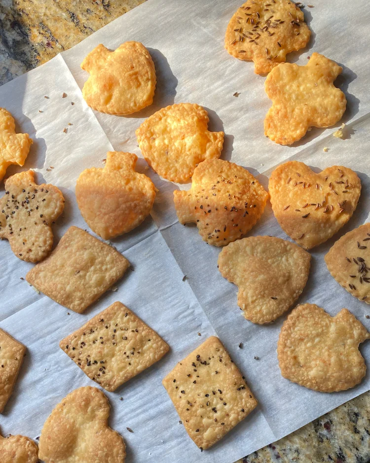 Caraway Colby Crackers — DEER CREEK CHEESE