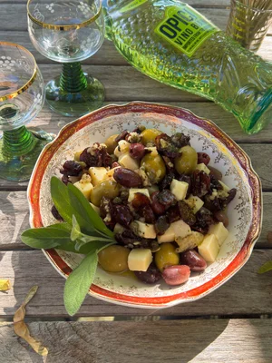 Vat 17 & Marinated Olive Medley — DEER CREEK CHEESE