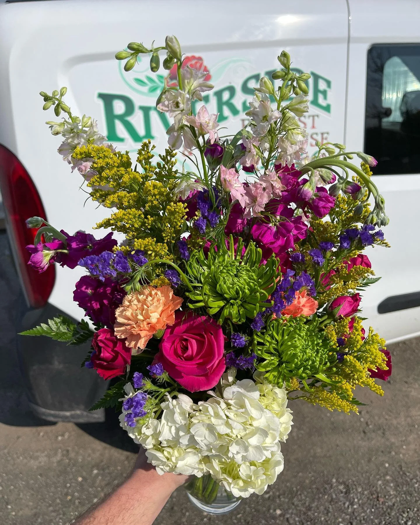 Riverside Greenhouses & Florist