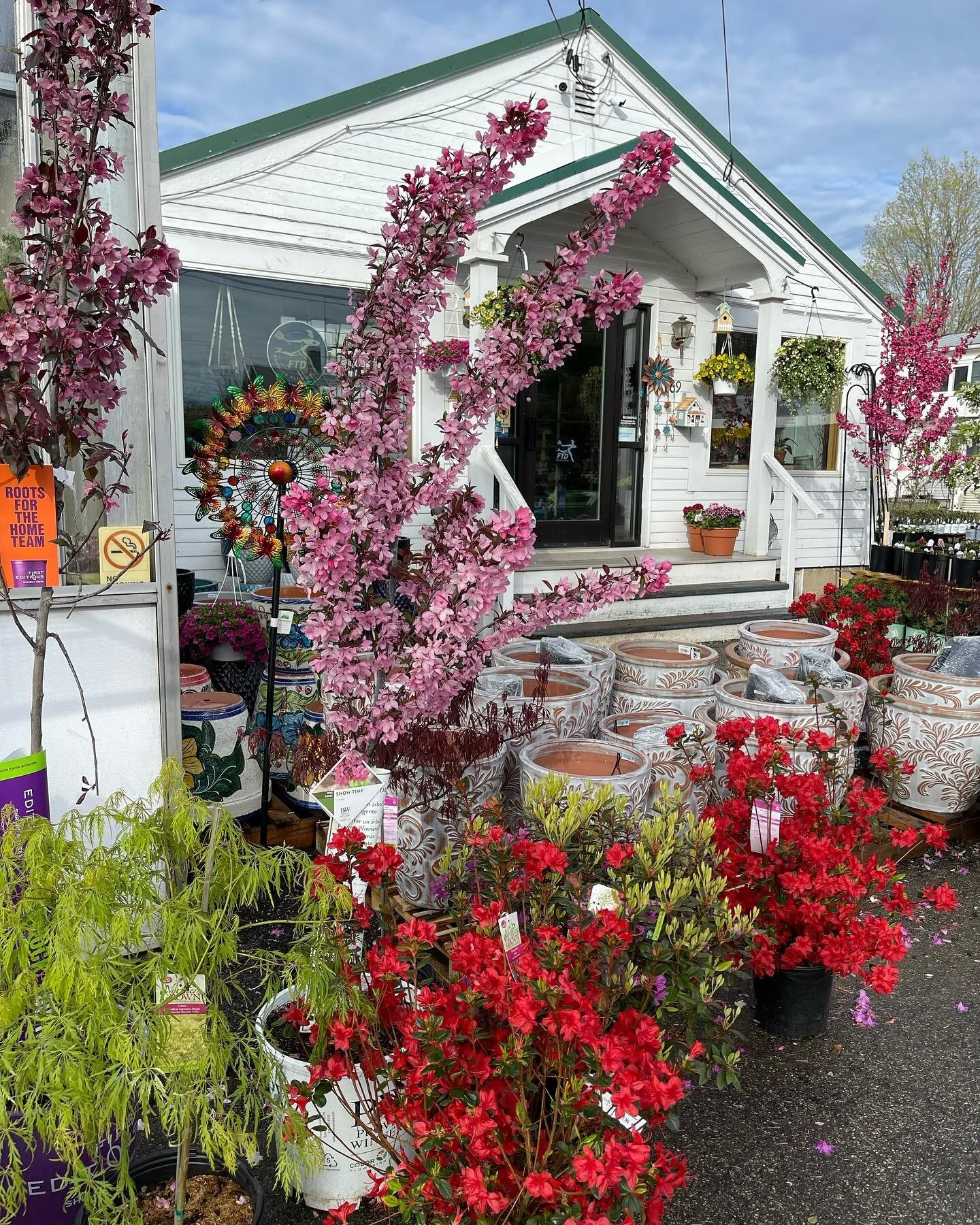 Riverside Greenhouses & Florist