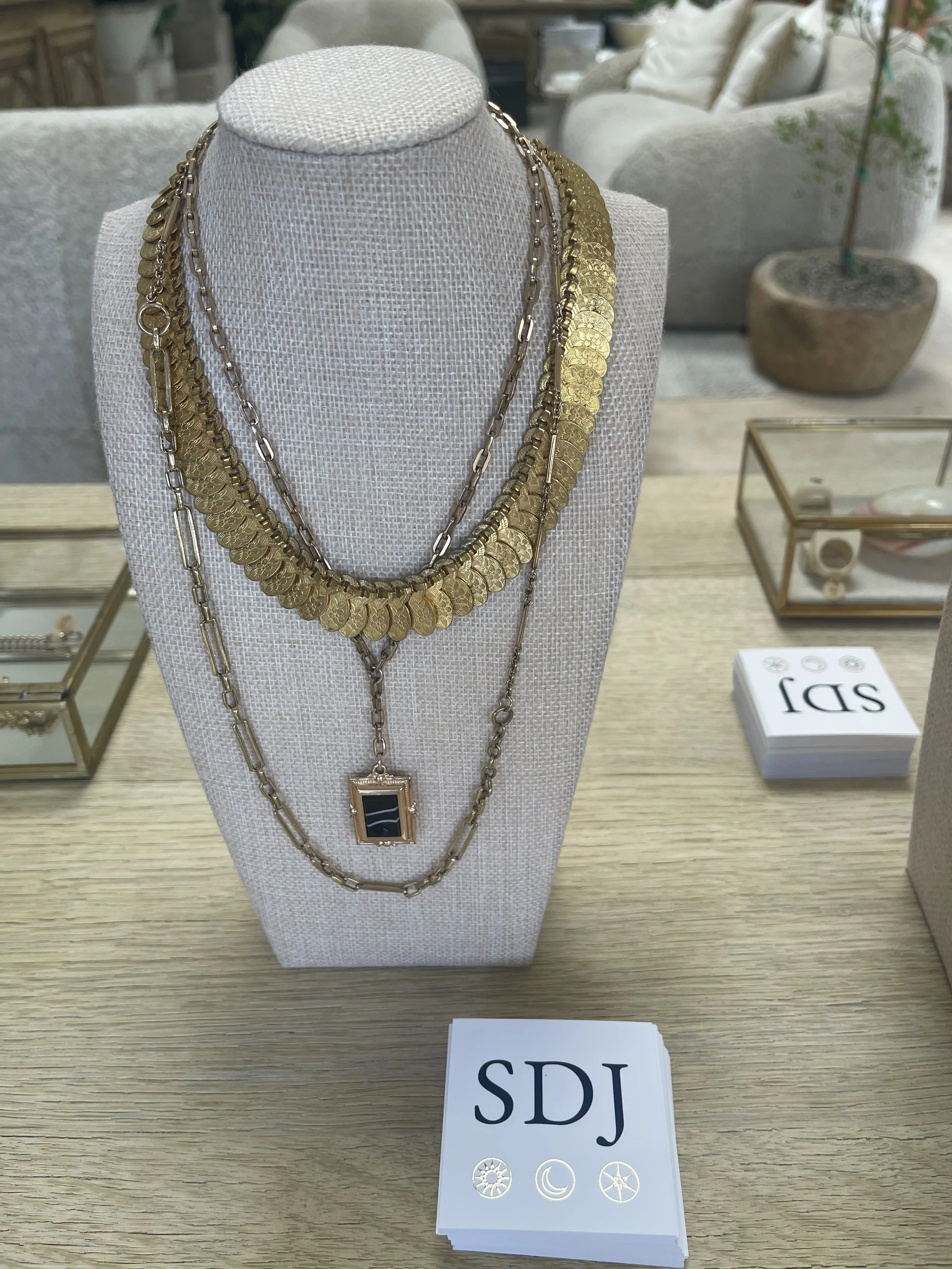 Suzanne Donegan Jewels | Explore Sustainable Luxury
