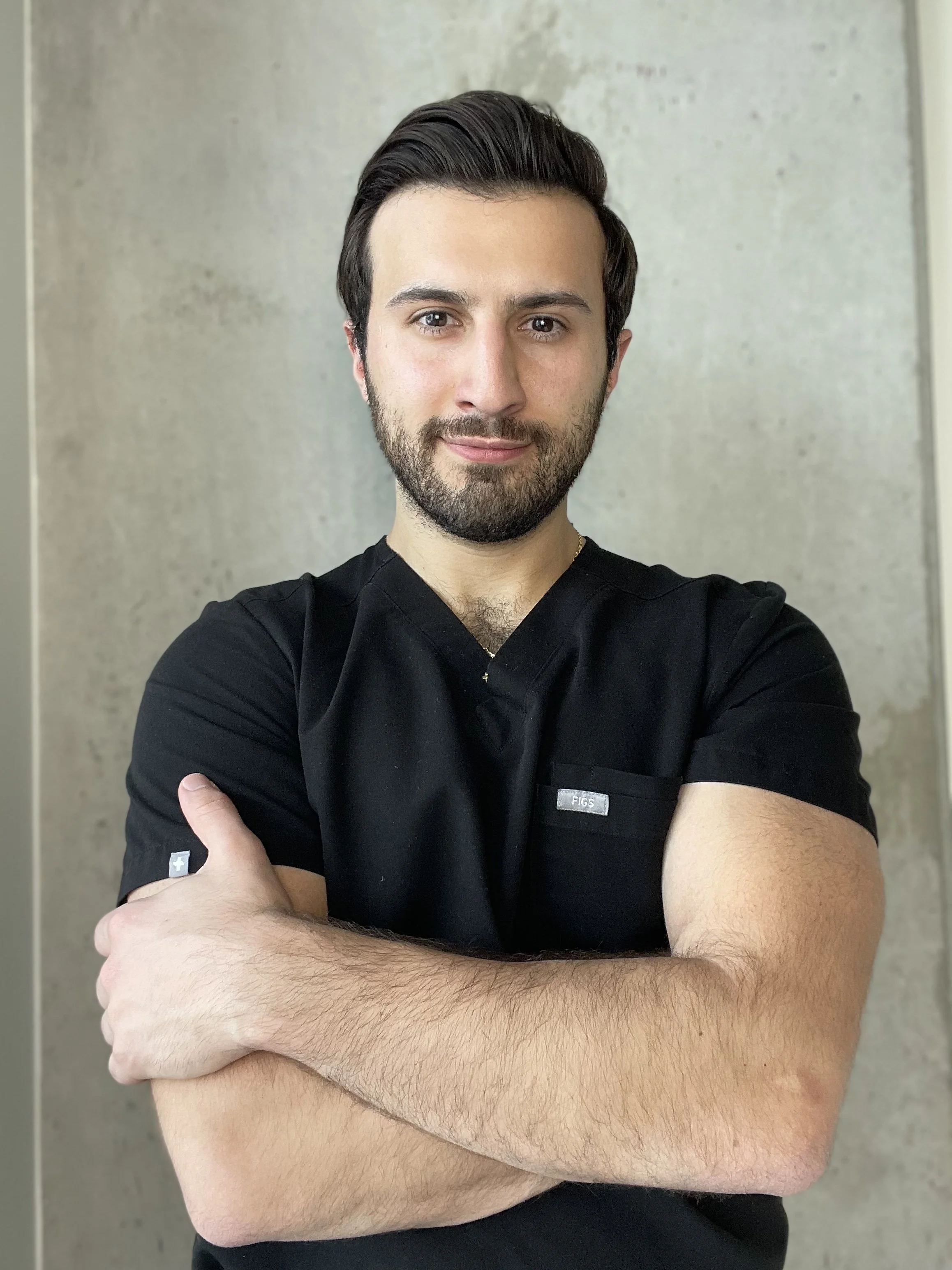 DR. TOMASSIAN
