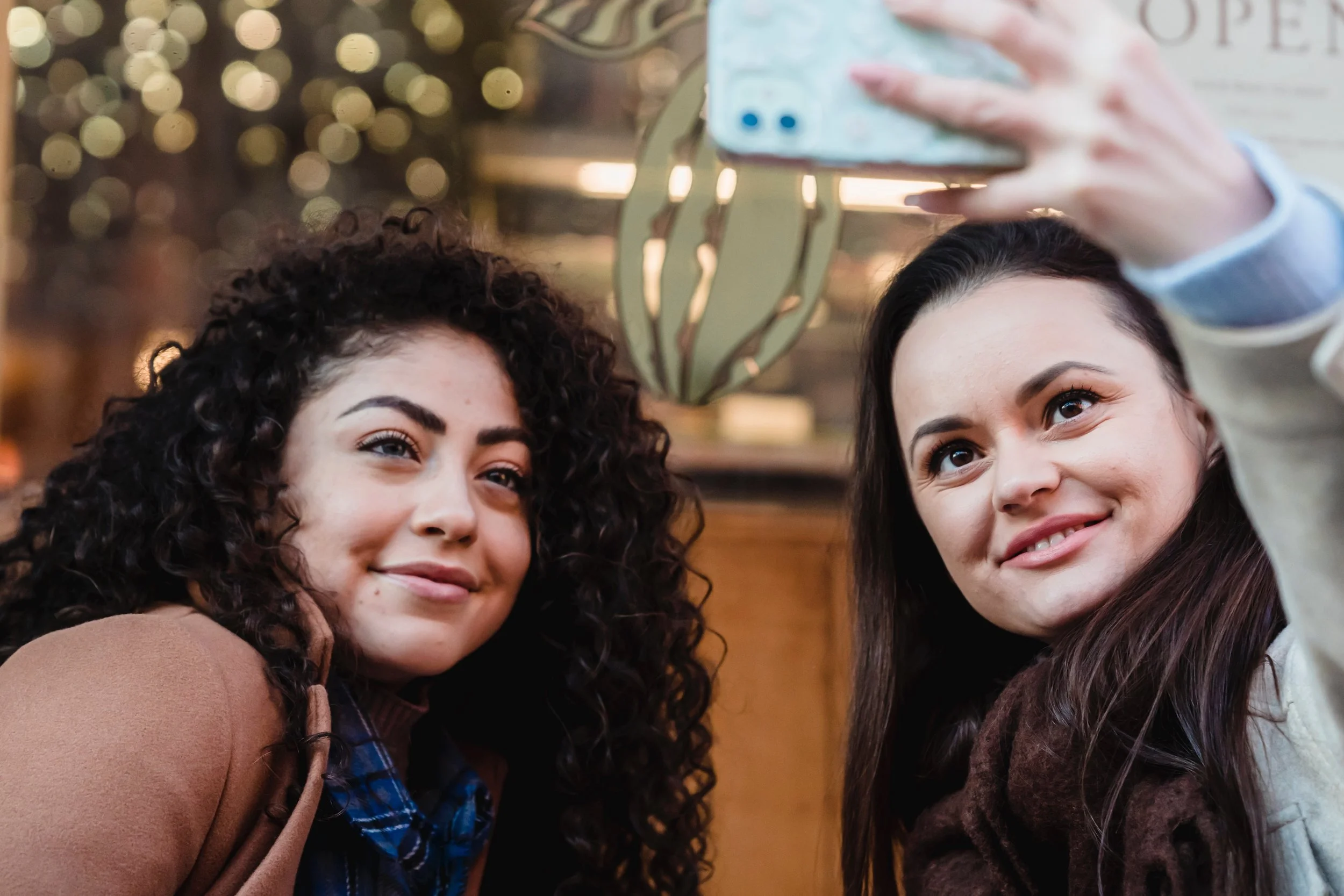 Why We Overshare and How to Set Healthy Boundaries — Mental Health ...