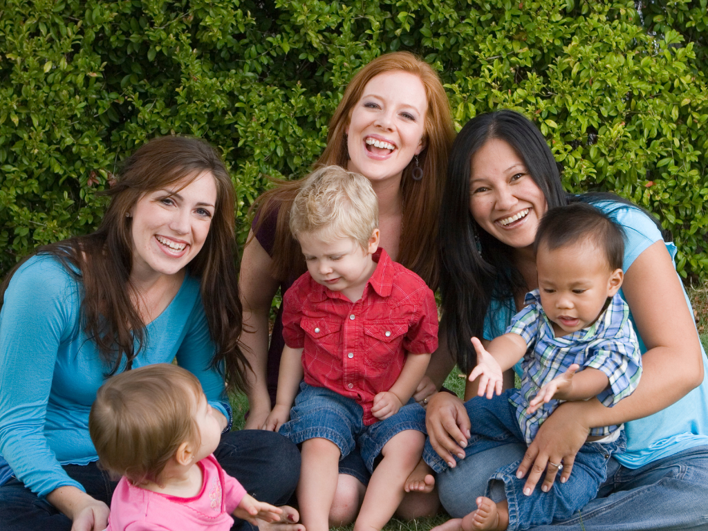 How to Find Your Village: Overcoming Motherhood Loneliness and Building ...