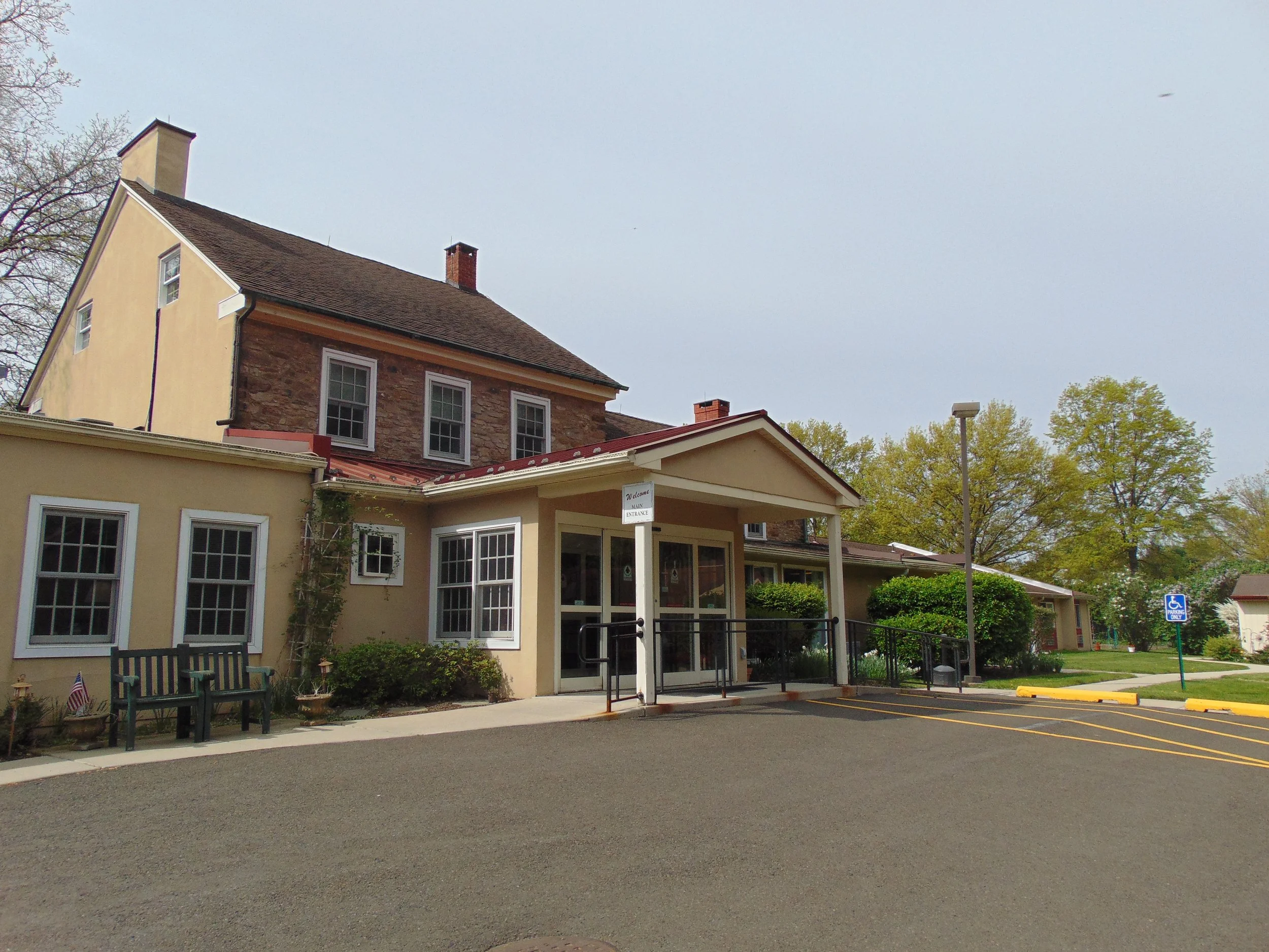 Senior Living Campuses in Newtown PA | Friends Village — Friends Village