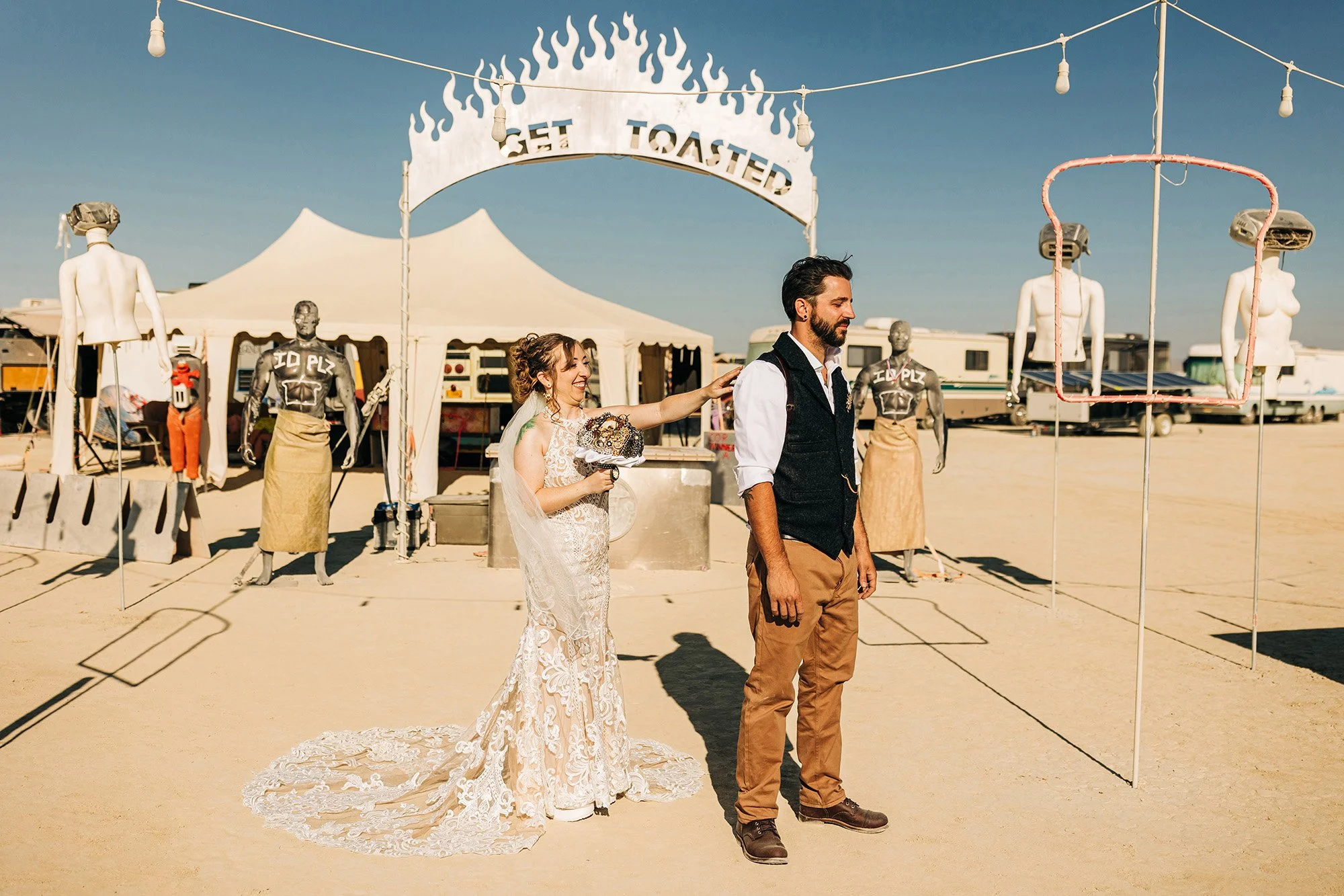 First-Look Photos: Tips for Your Wedding Day — Love and Latitudes ...