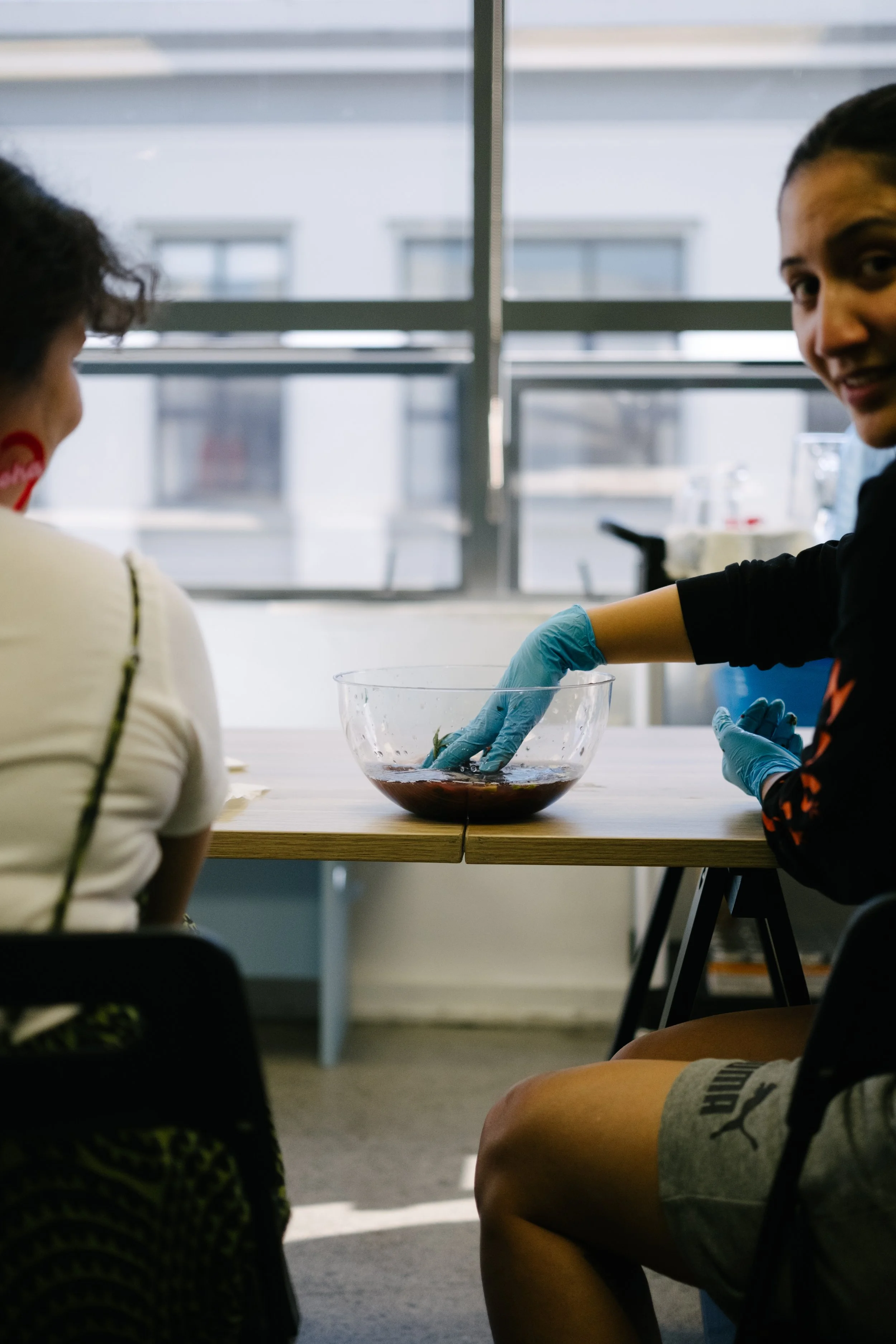 Images | He Mana Makawe Hair Serum Workshop with Koro Sciascia — Tautai Pacific Arts Trust