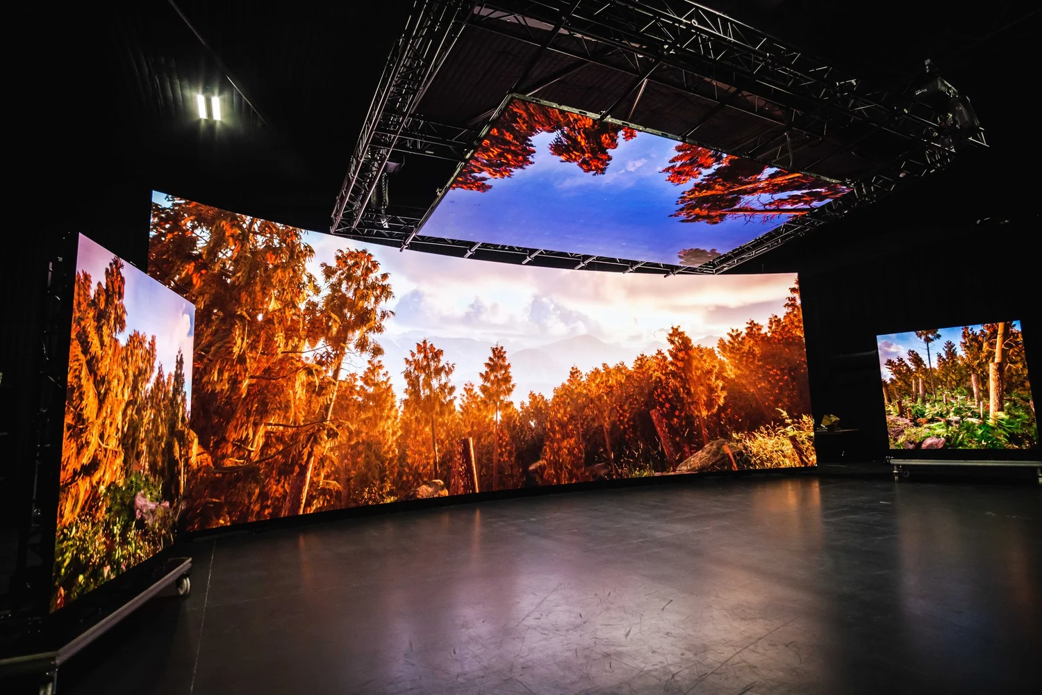 Virtual Tour - Silvertown Studios — SILVERTOWN VIRTUAL PRODUCTION STUDIOS