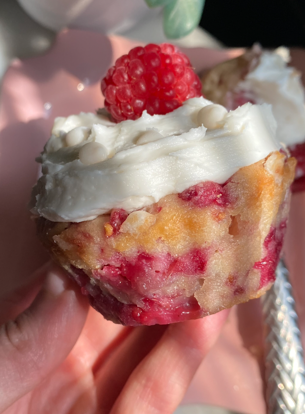 Raspberry White Chocolate Cupcakes — Cooking by Kylie