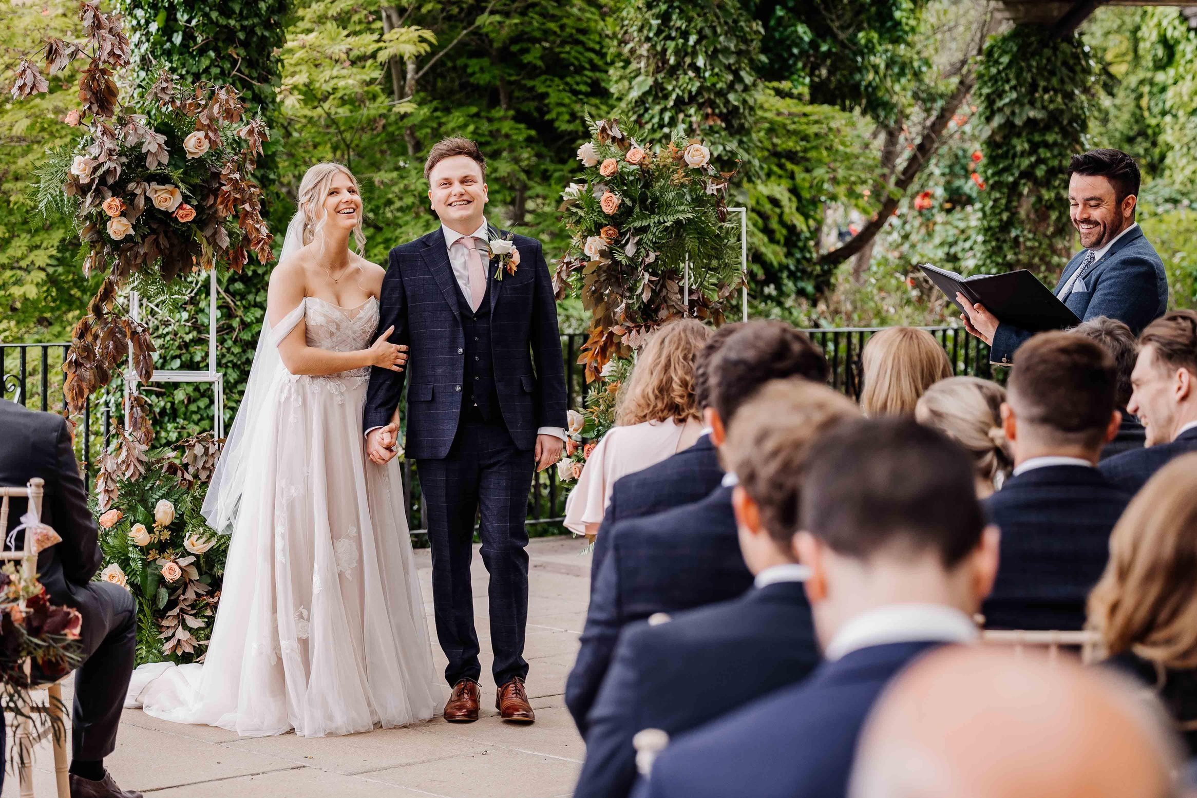 Tying the Knot Ceremonies