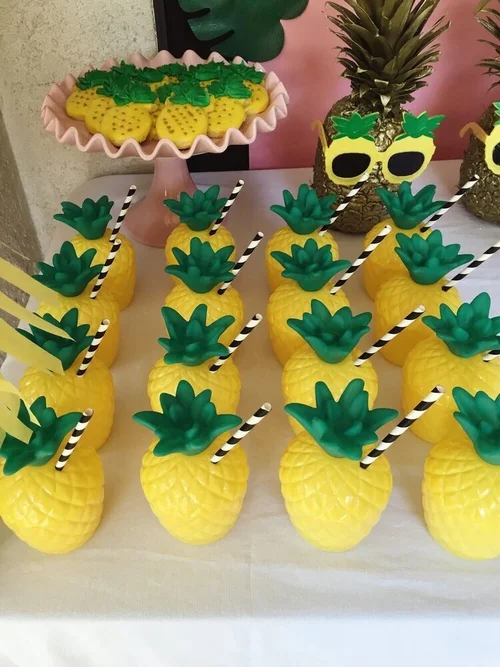 Kolly's Pineapple Party | Krista Horton