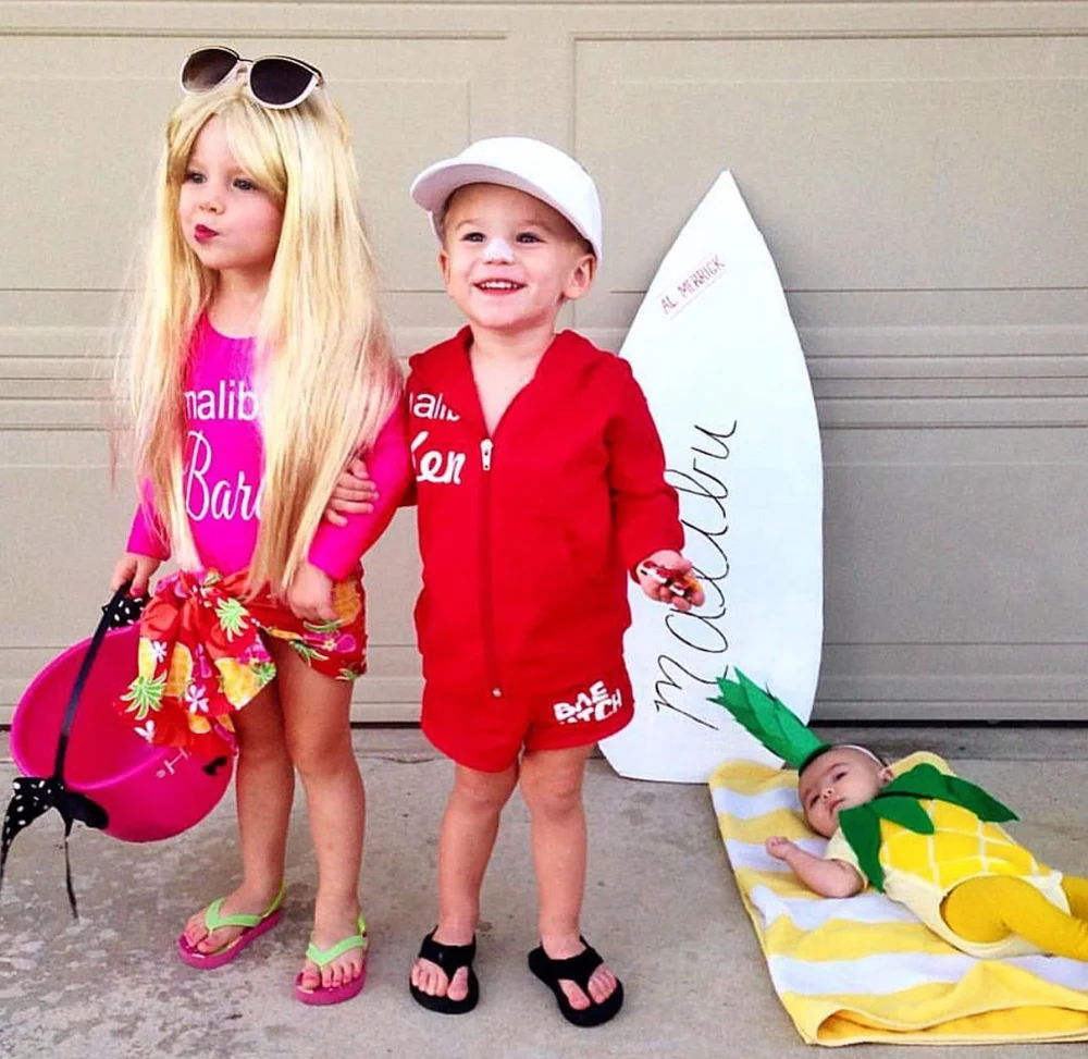 Creative Matching Halloween Costumes for a Family of 5