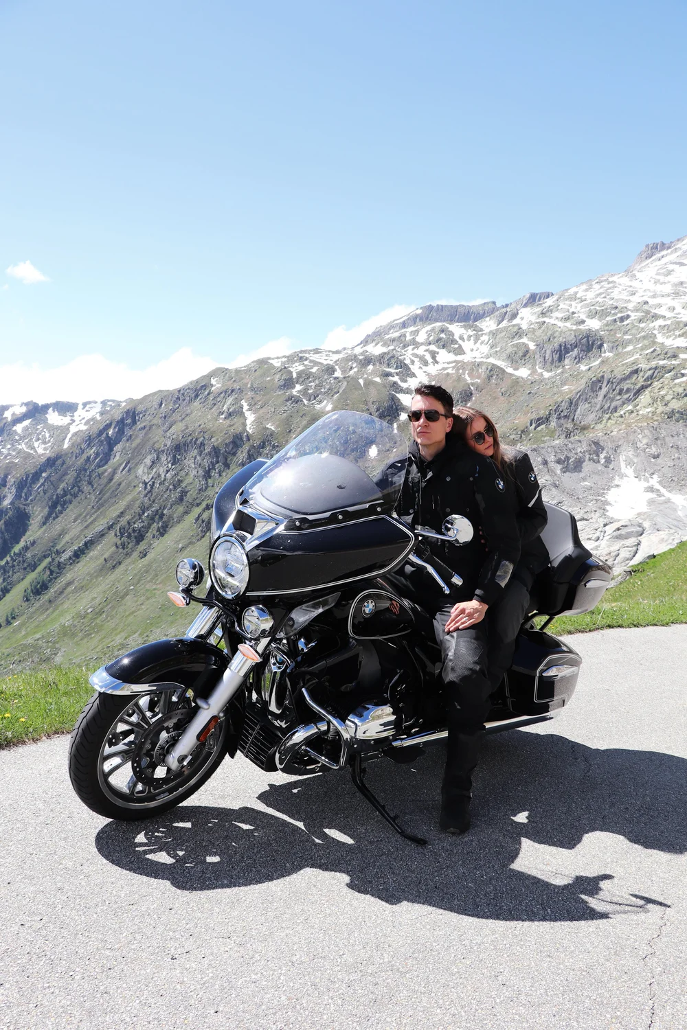 The BMW R18 Transcontinental - Sean’s Motorcycle Review — Sean & Emily