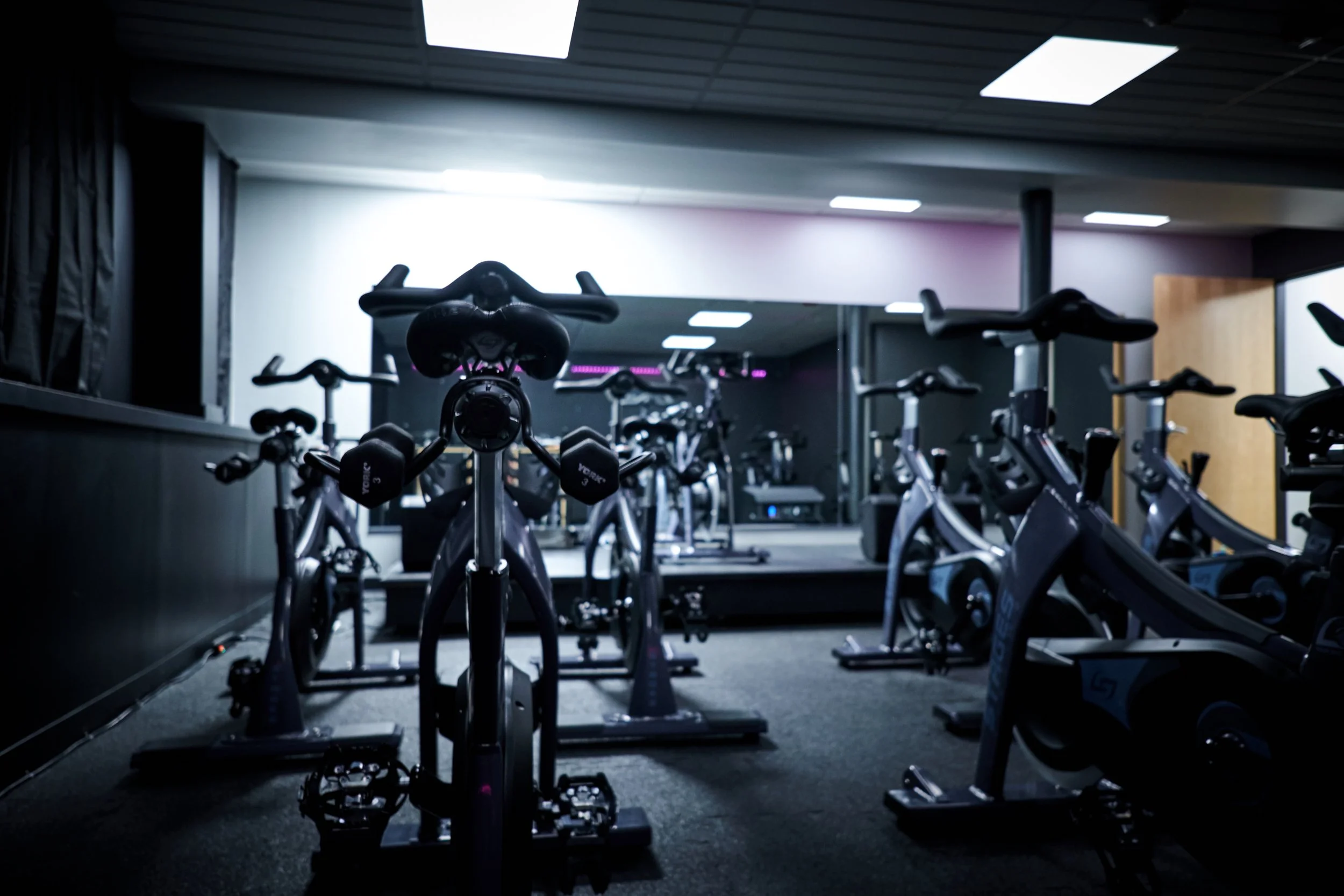 HUSTLE CYCLE STUDIO