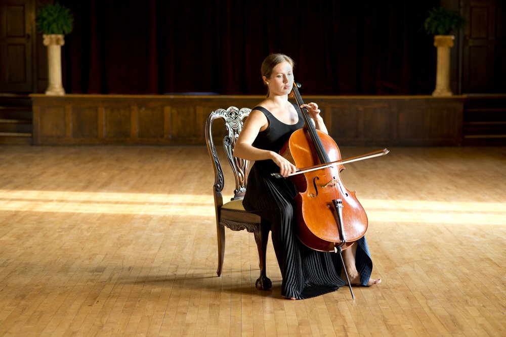 CLARE MONFREDO / cello
