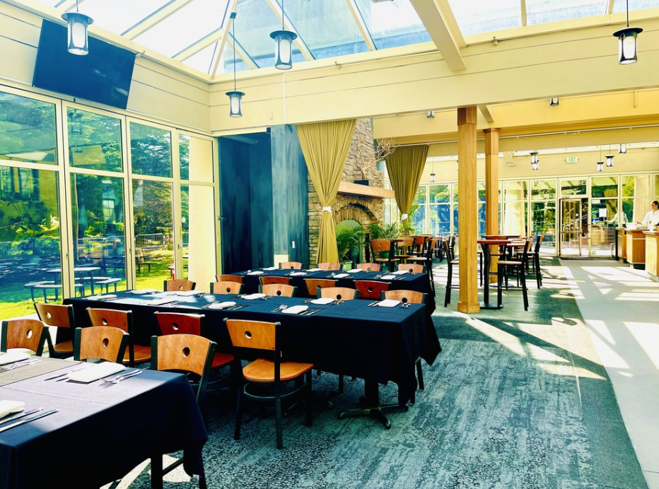 Services 1 — Park Chalet