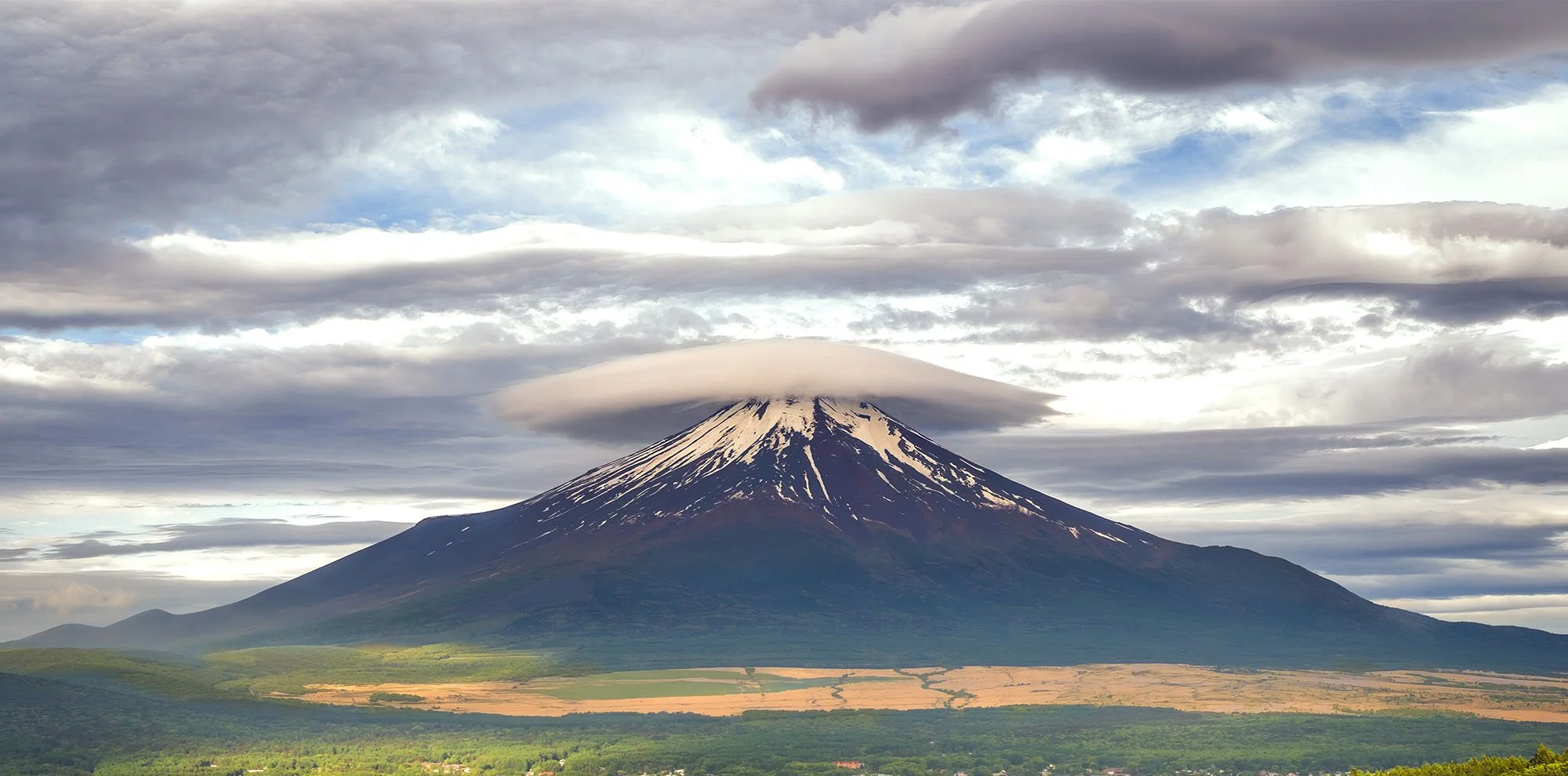 Der Wolkenhut des Fujiyama — Wildenatur.com