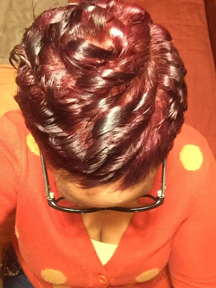 Showin' Out Hair — Laurel District Association