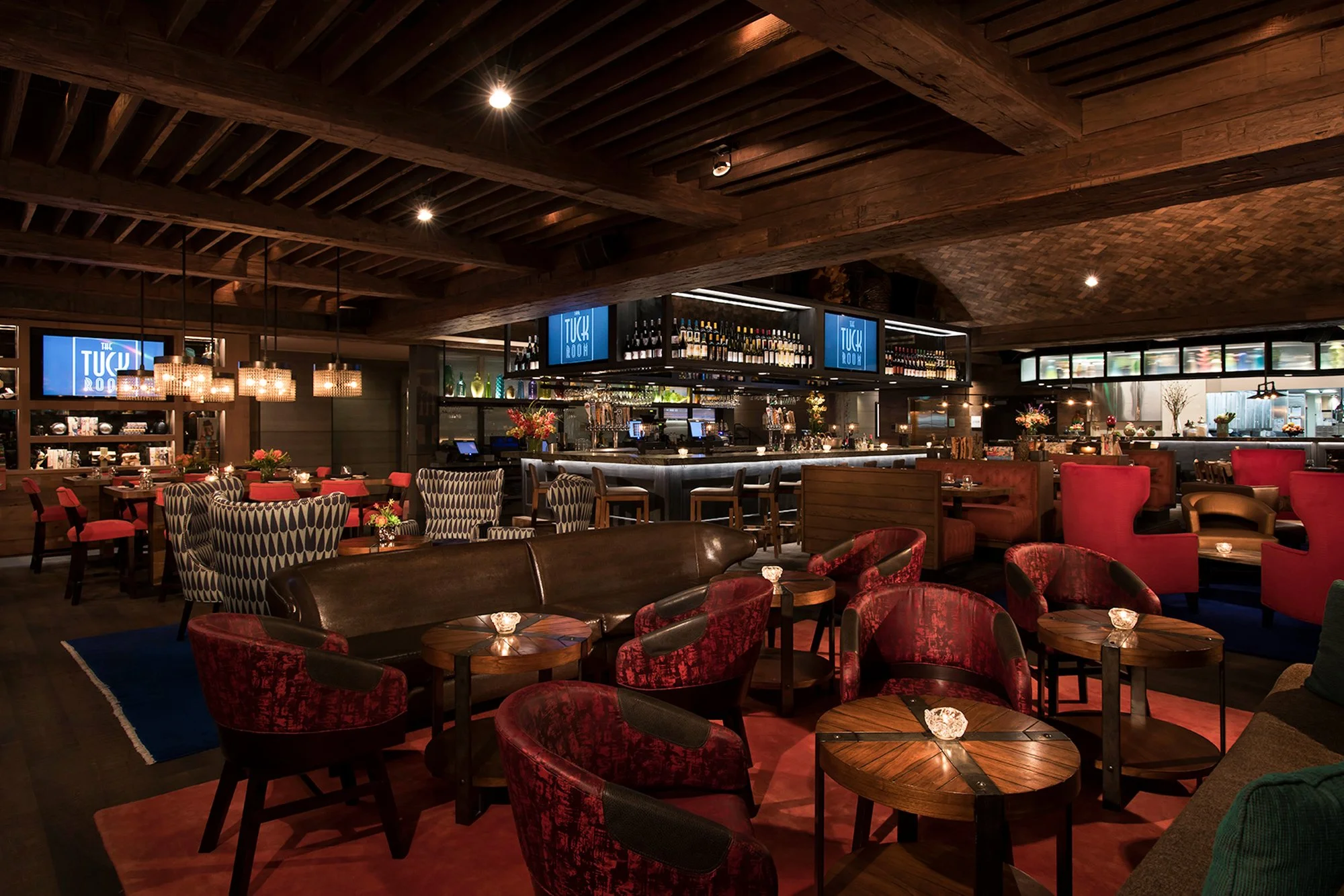 The Tuck Room | RIVER OAKS DISTRICT