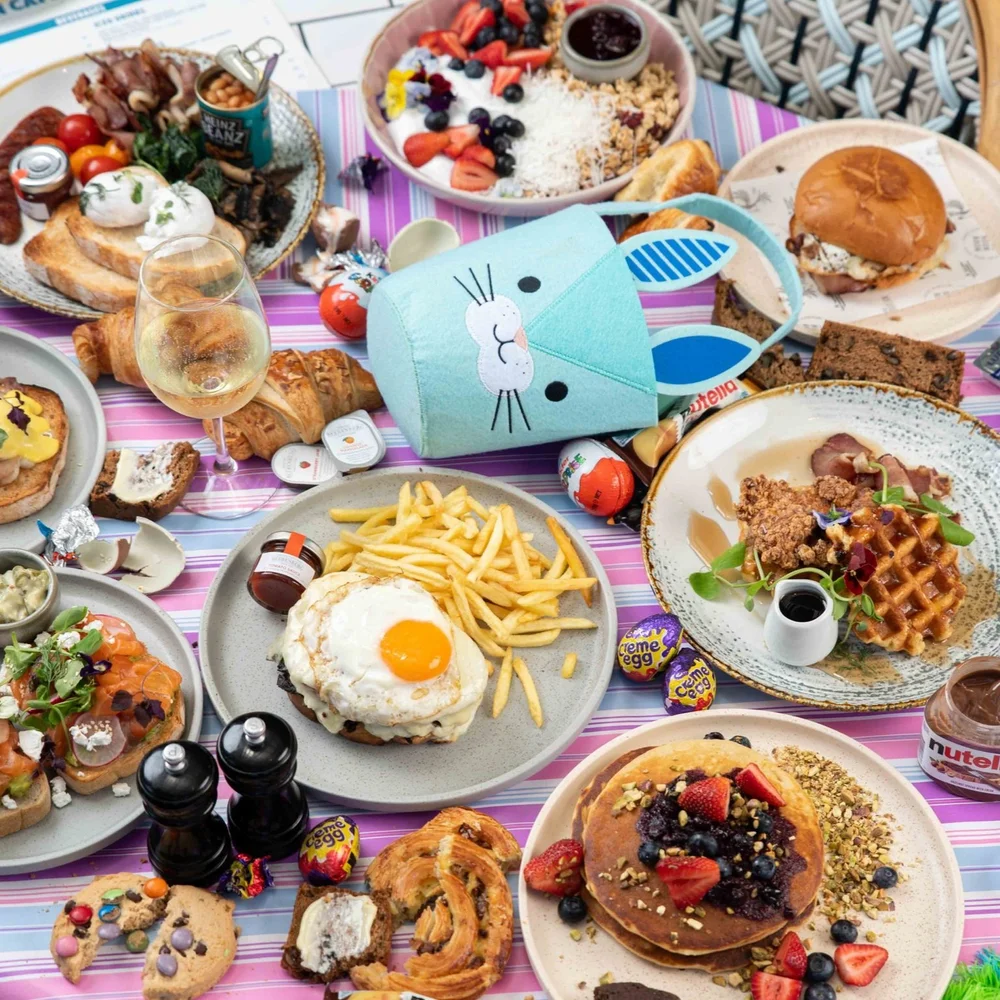 Pavilion Cafe — The Feathers Hotel