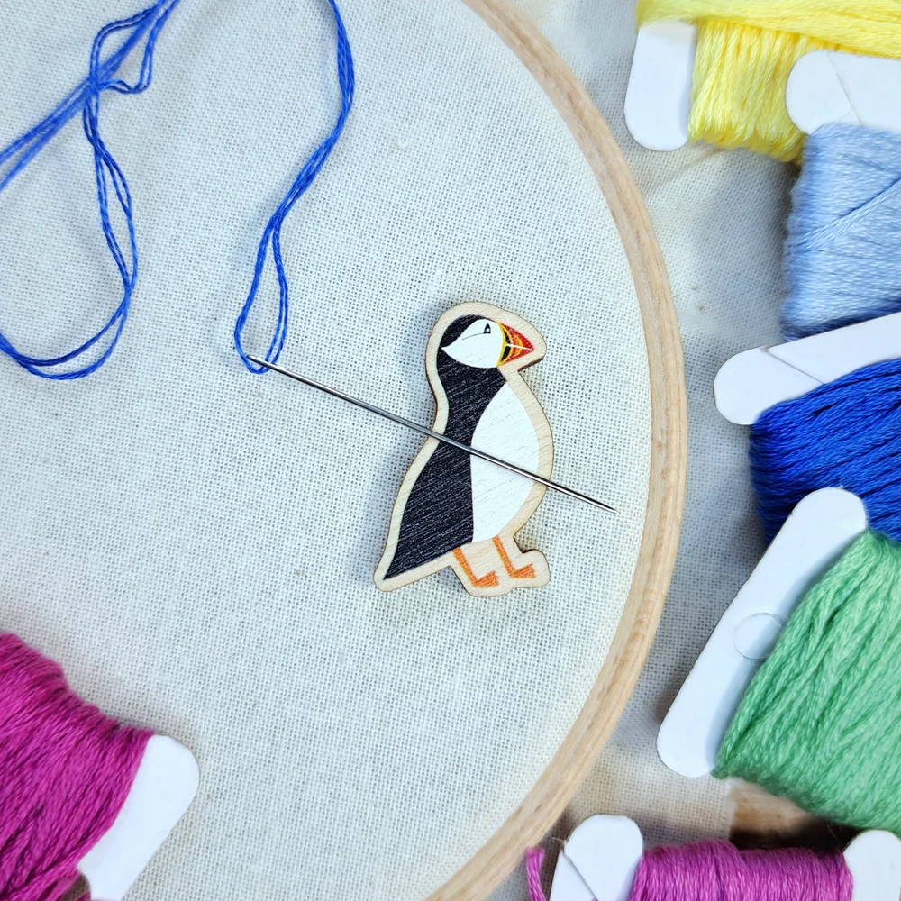 Robin Magnetic Needle Minder — Bluebell Love