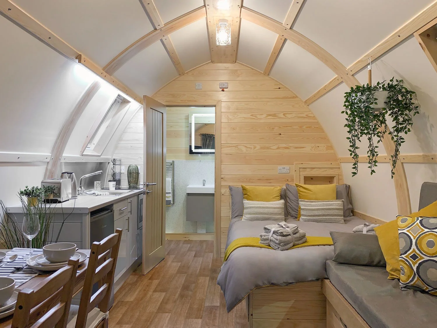 Ensuite Glamping Pod | Wigwam Classic 2