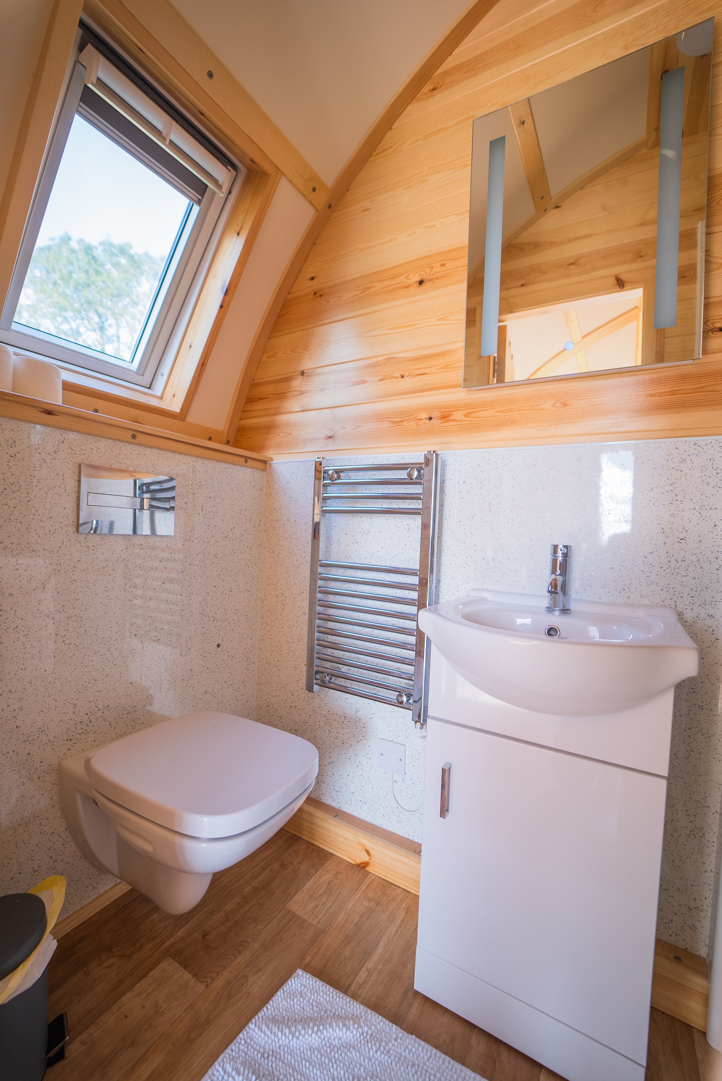 Ensuite Glamping Pod | Wigwam Classic 2